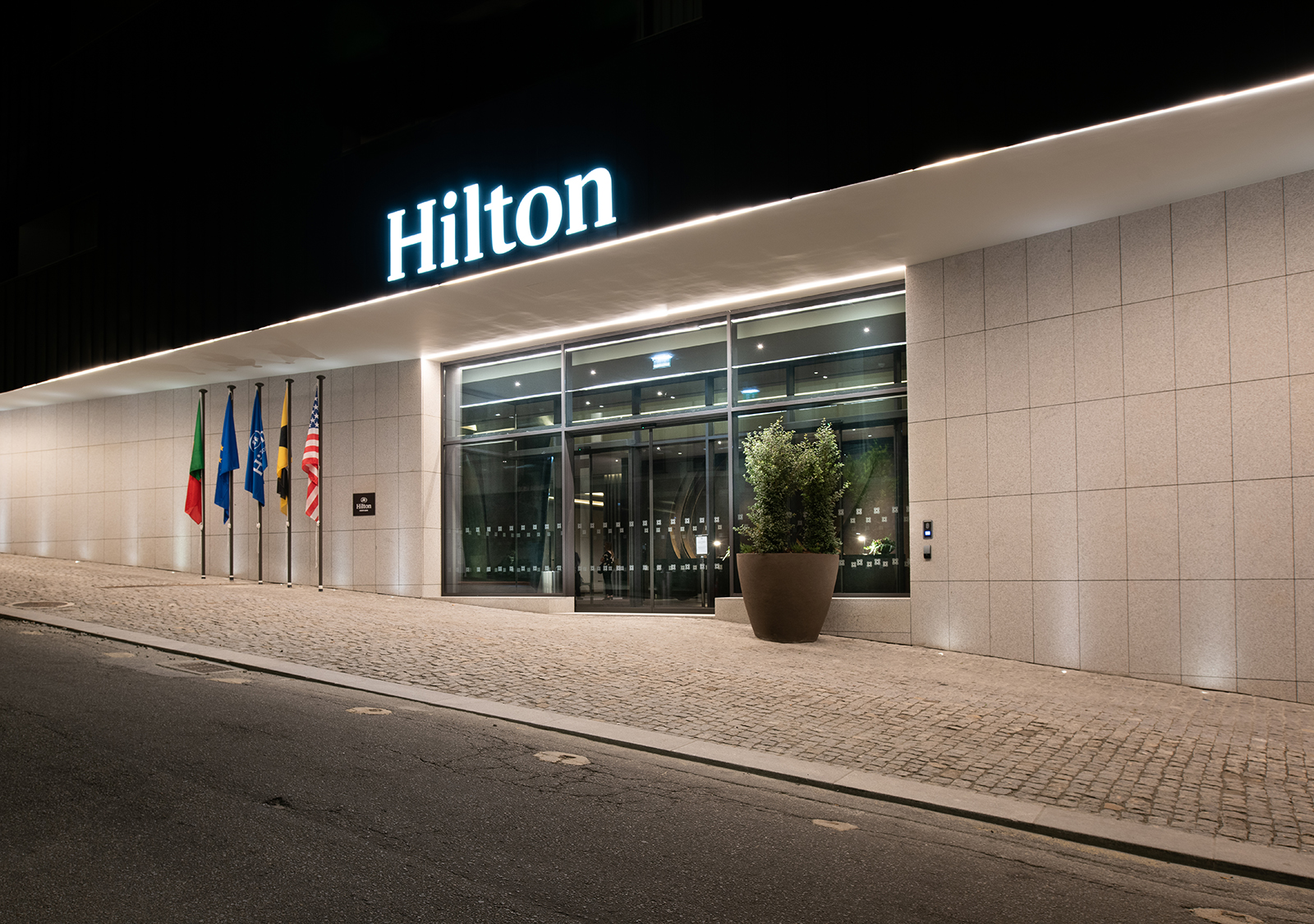 Hilton Porto Gaia - Nova de Gaia | hotel, Hilton Hotels and Resorts