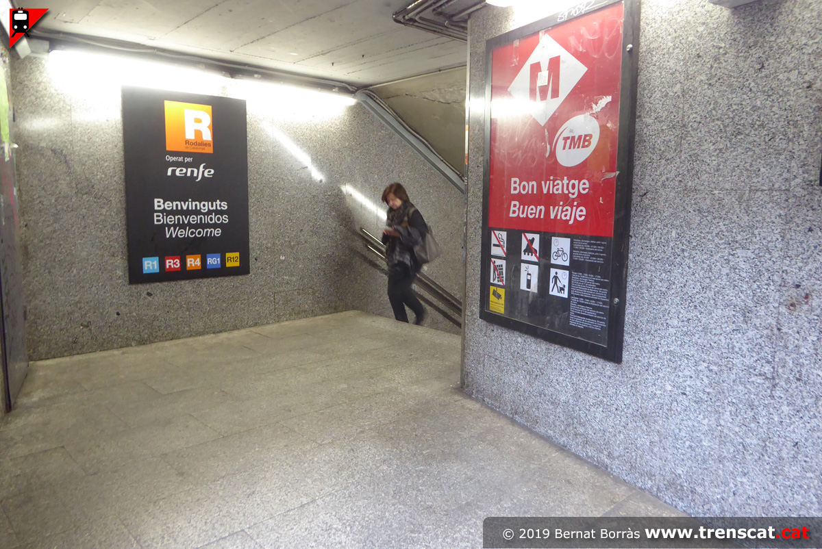 Estació Renfe/Fgc Barcelona - Plaça de Catalunya (R1/R3/R4/RG1/R12 ...