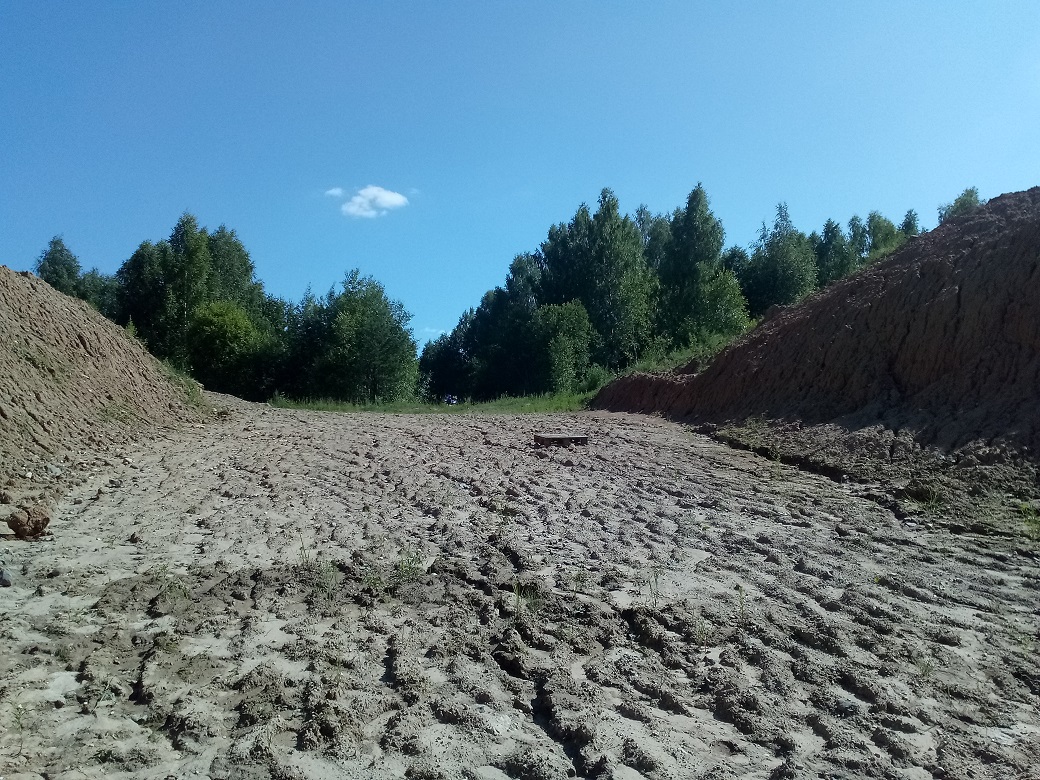 Dismantled UR-100K (SS-11 Sego) ICBM Silo (71G)