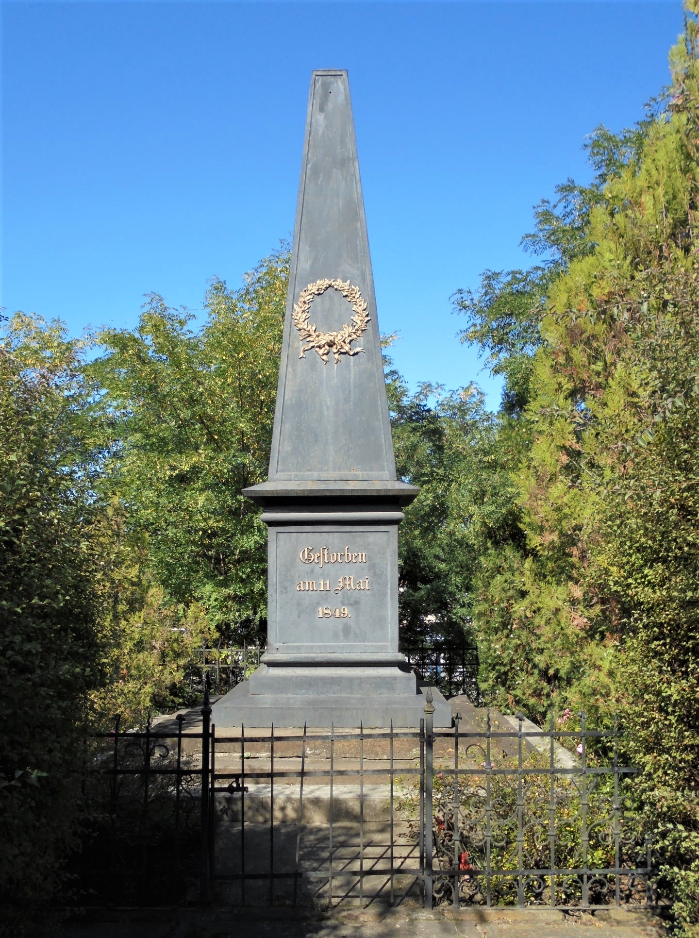 Stephan Ludwig Roth obelisk