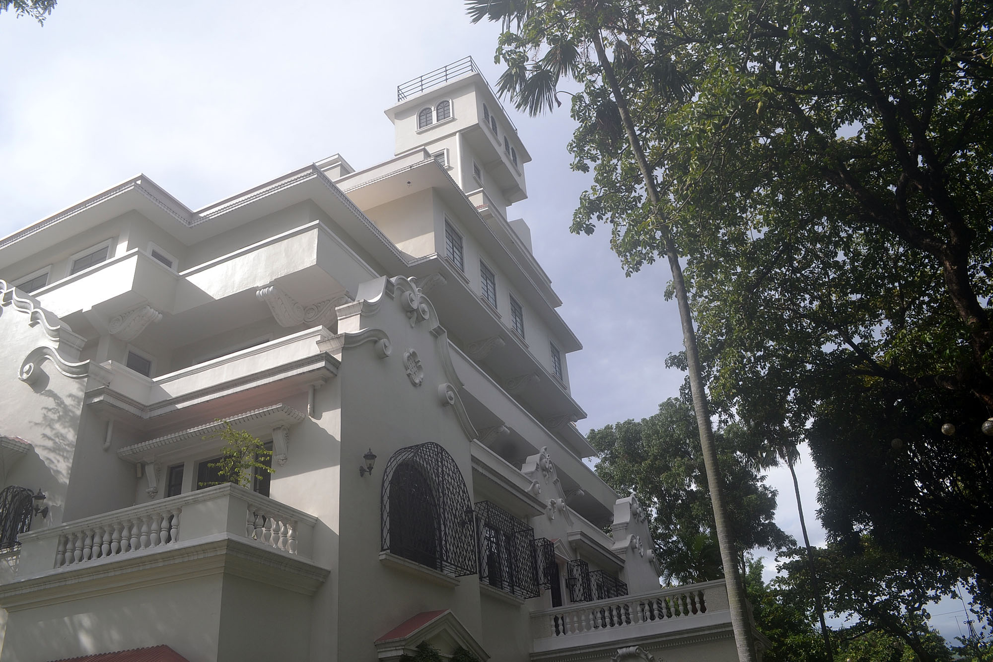 Villaroman Mansion - Parañaque