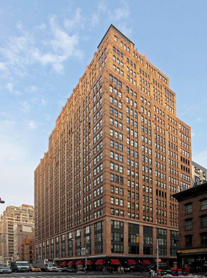 Lefcourt Clothing Center Building