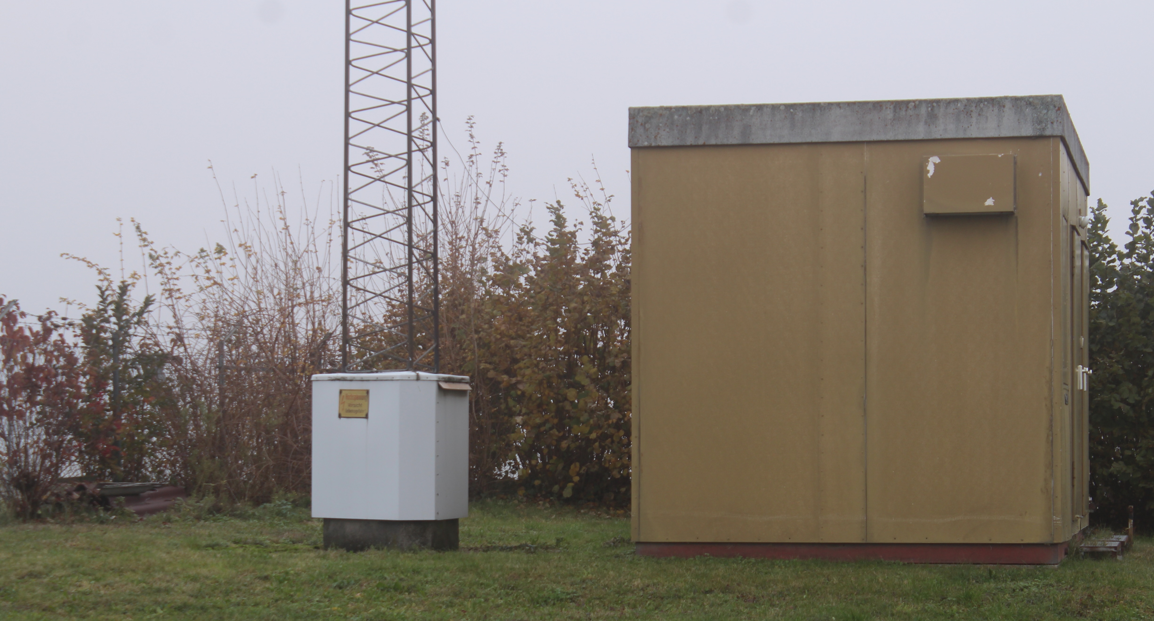 Funkfeuer NKR | NDB - non-directional beacon (en)