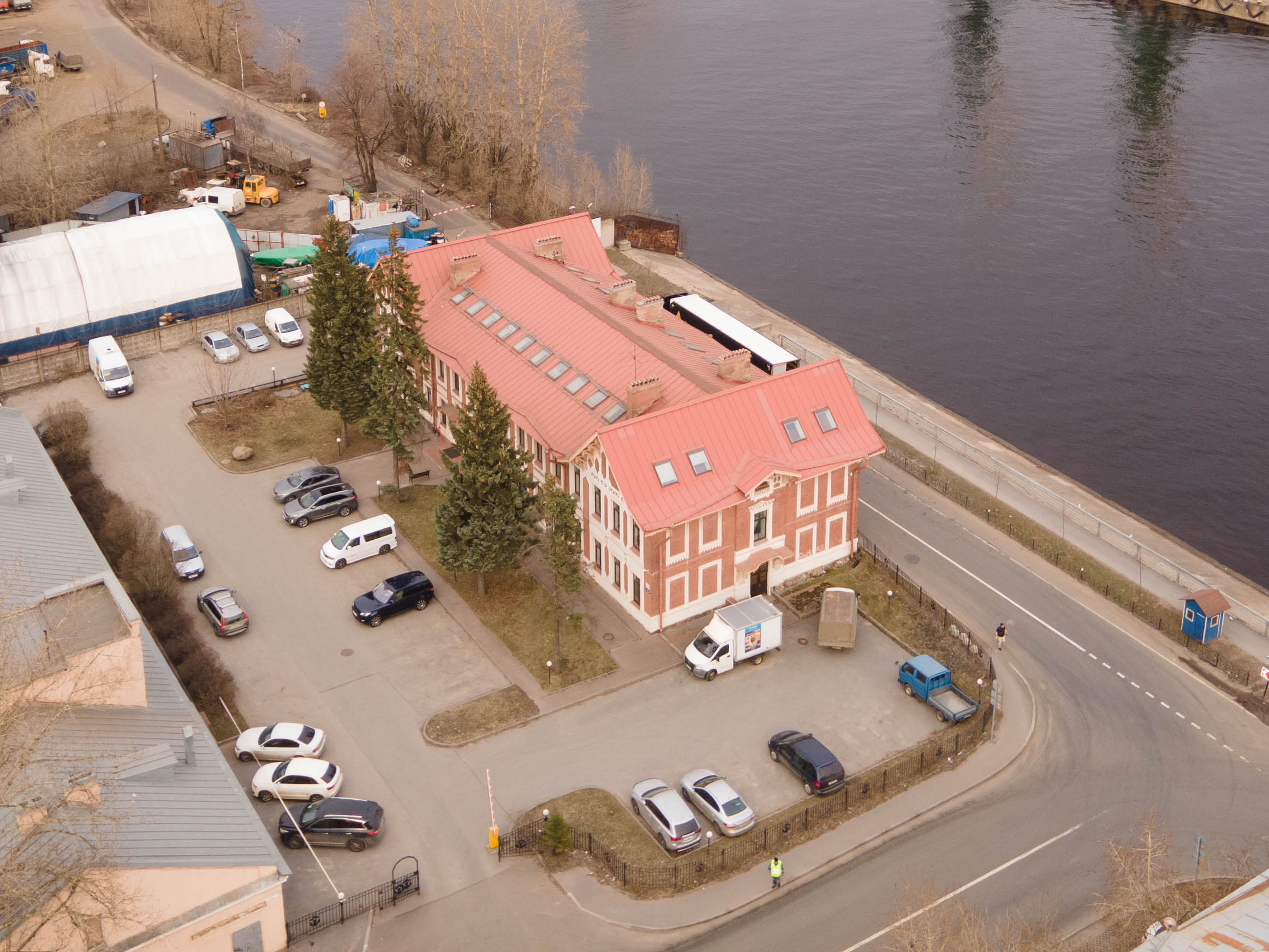 Port office building - outpatient clinic PAC - Office building - Saint ...