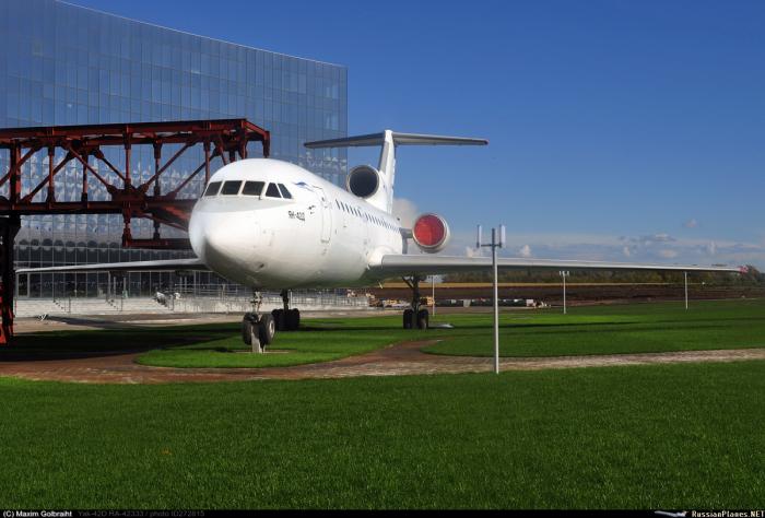 Yakovlev Yak 42d