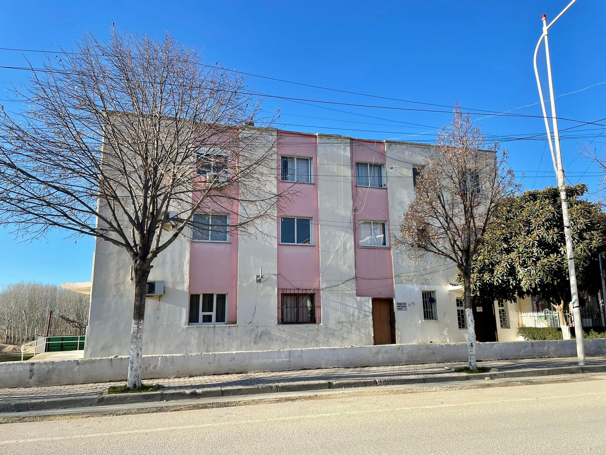 Dimal town hall - Ura Vajgurore