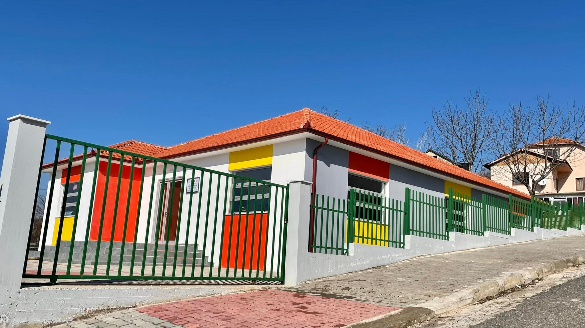 Shkolla 9-vjeçare "Ibrahim Alliu" - Hotolisht