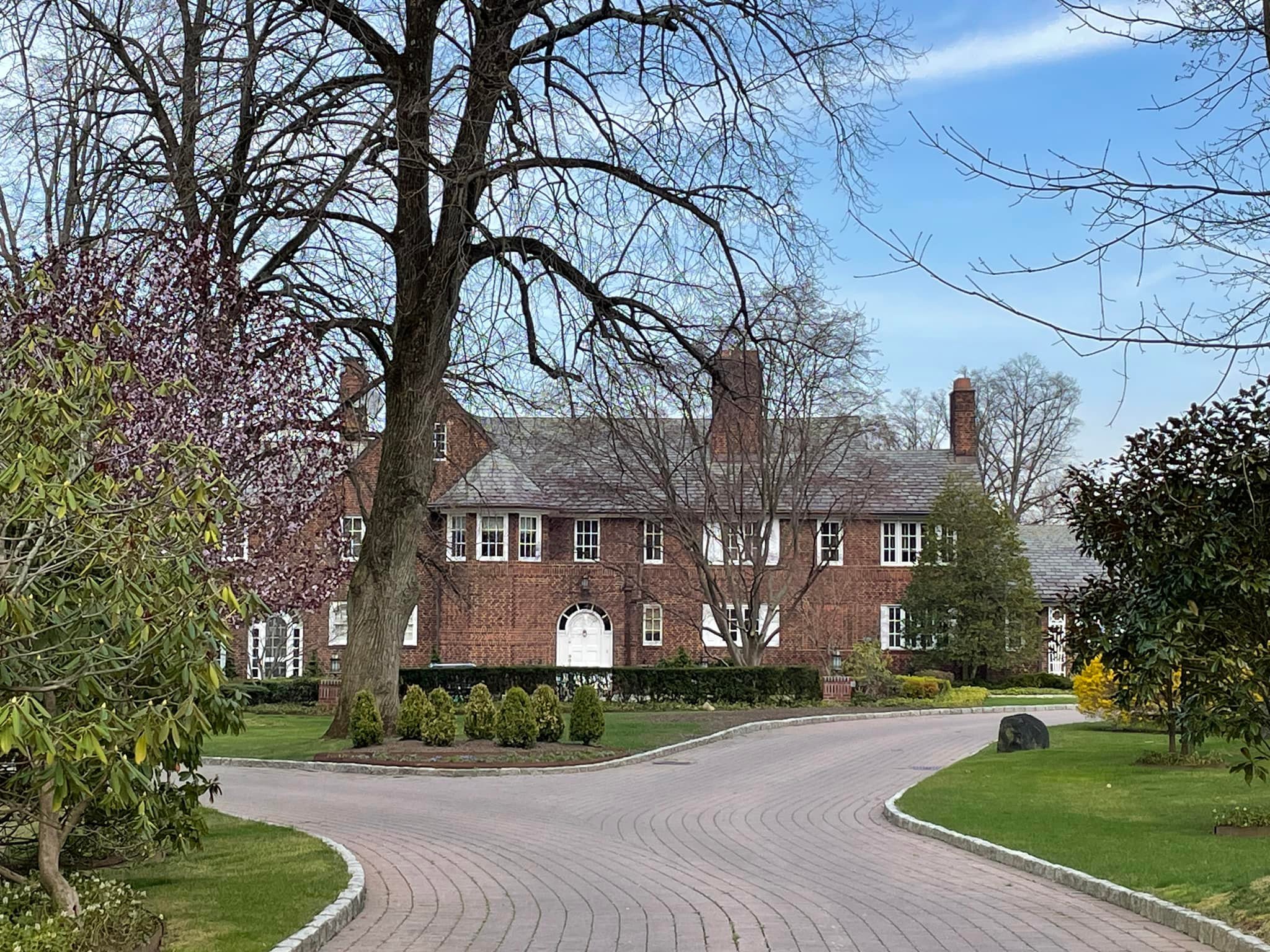 "Many Gables" - Kings Point, New York