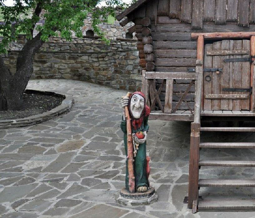Sculpture of Baba-Yaga - Staraya Stanitsa