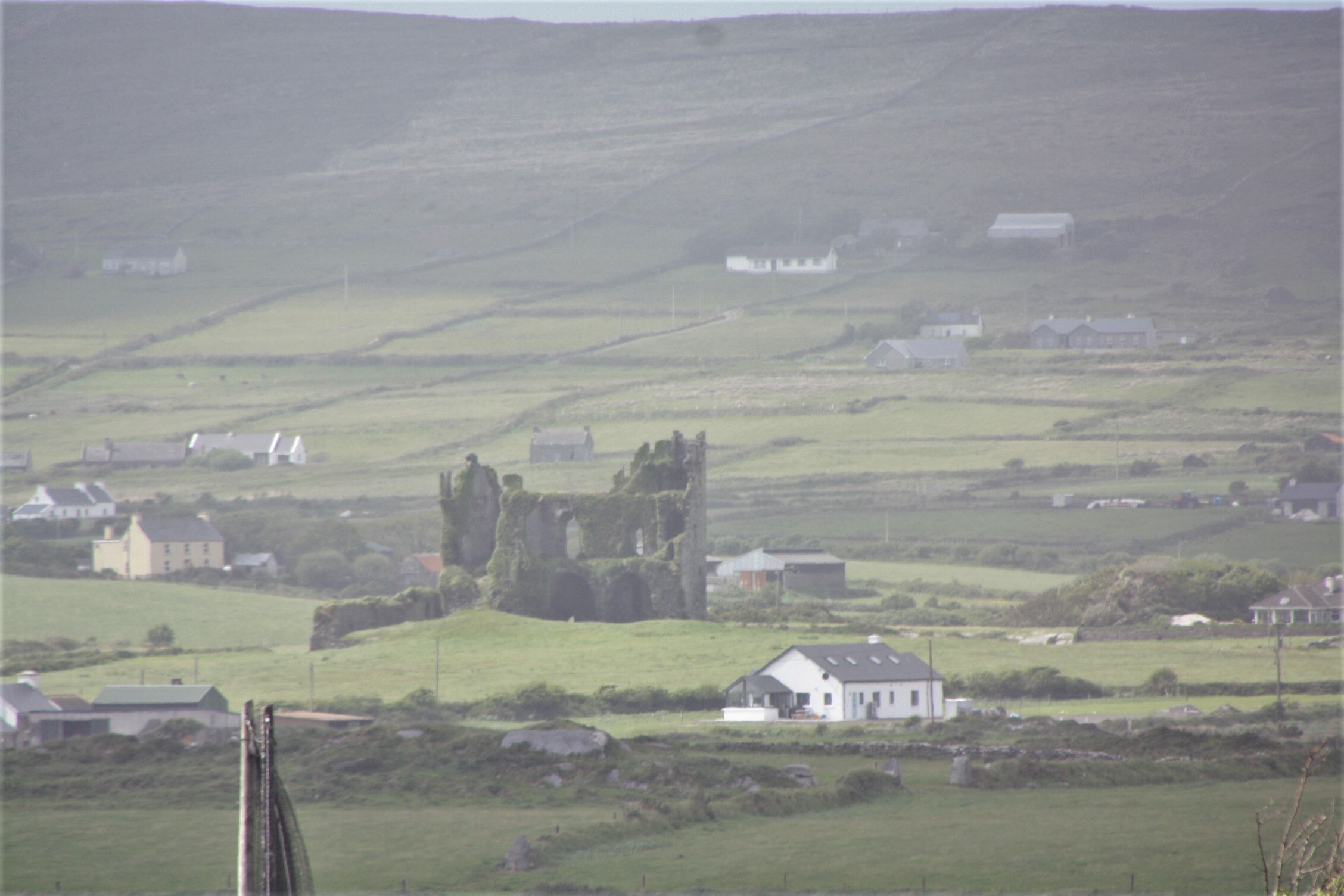 Ballycarbery Castle