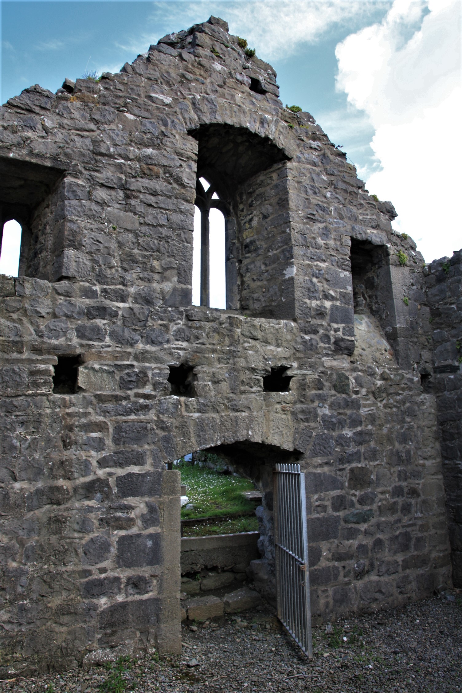 Murrisk Friary & Graveyard