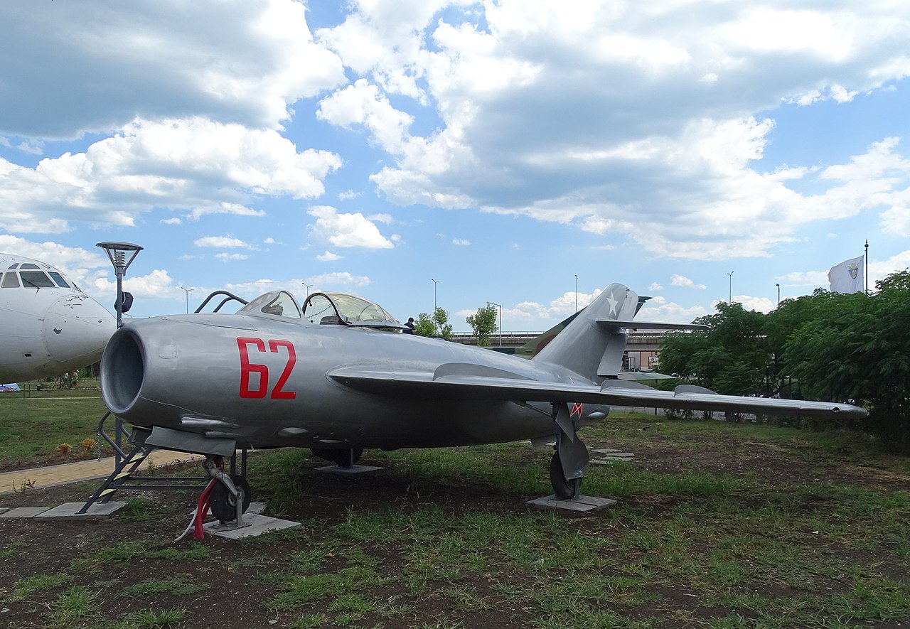Mikoyan-Gurevich MiG-17 - Burgas