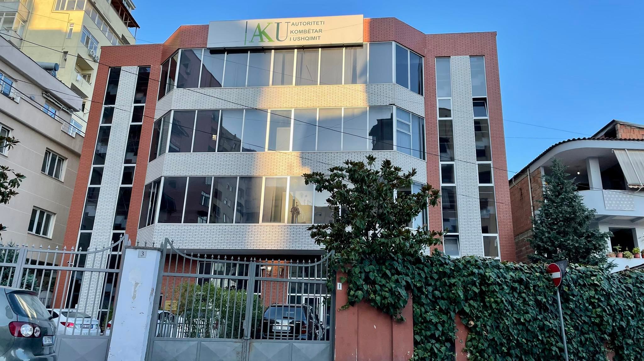 Universiteti Mesdhetar i Shqipërisë - Fakulteti i Mjekësisë - Tiranë