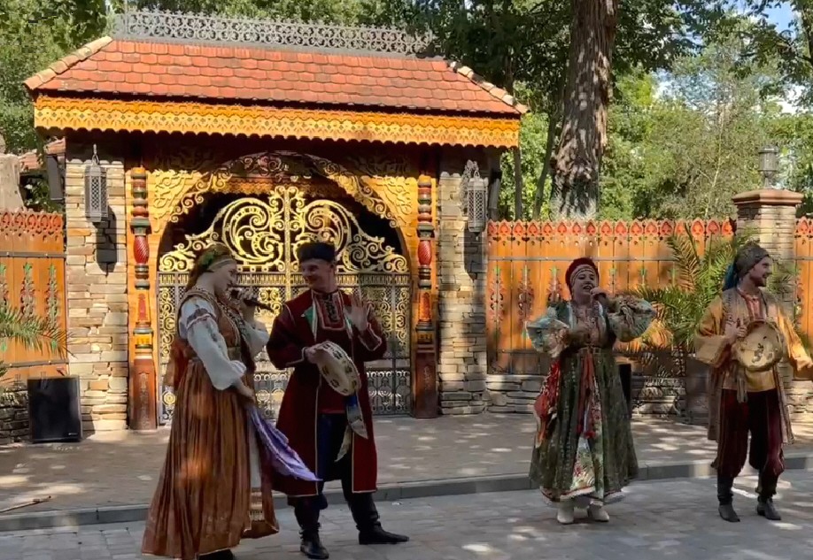 Red Gate - Staraya Stanitsa