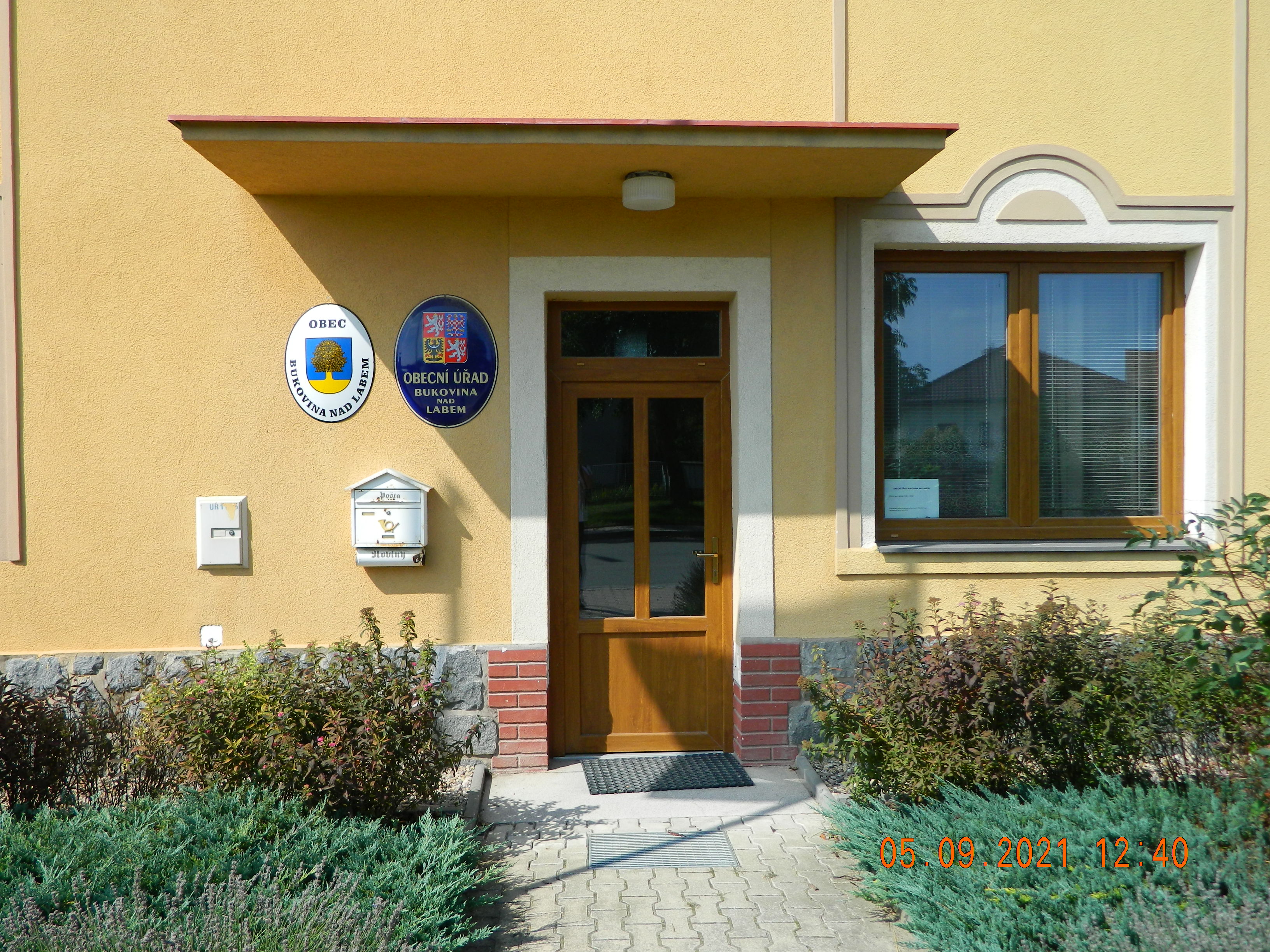 Obecni Urad s Pozarni Zbrojnici - Bukovina nad Labem