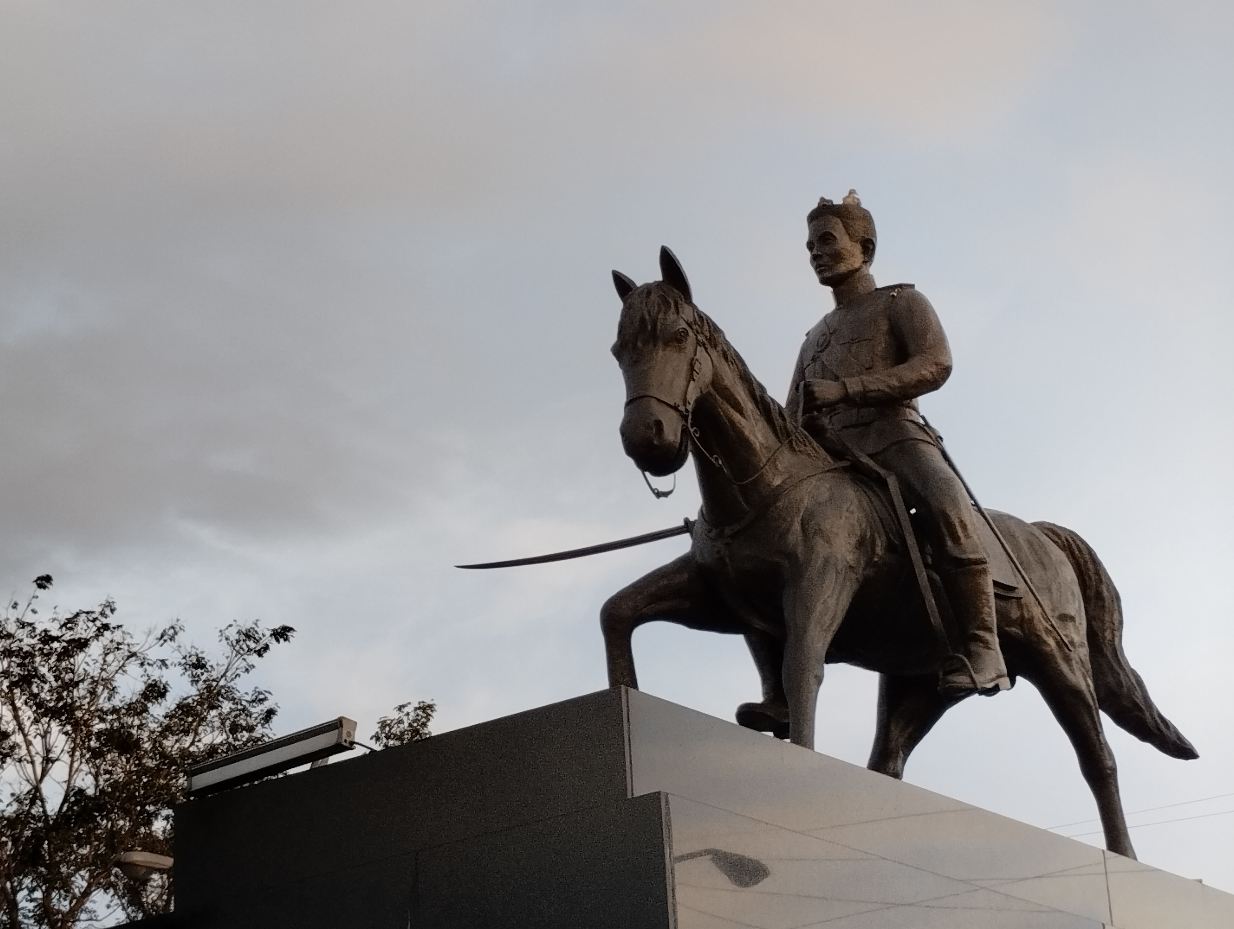 General Emilio Aguinaldo Monument - Kaingen