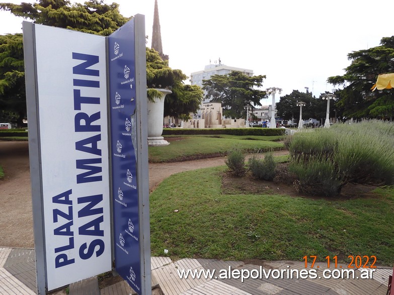 Plaza San Martin - Azul