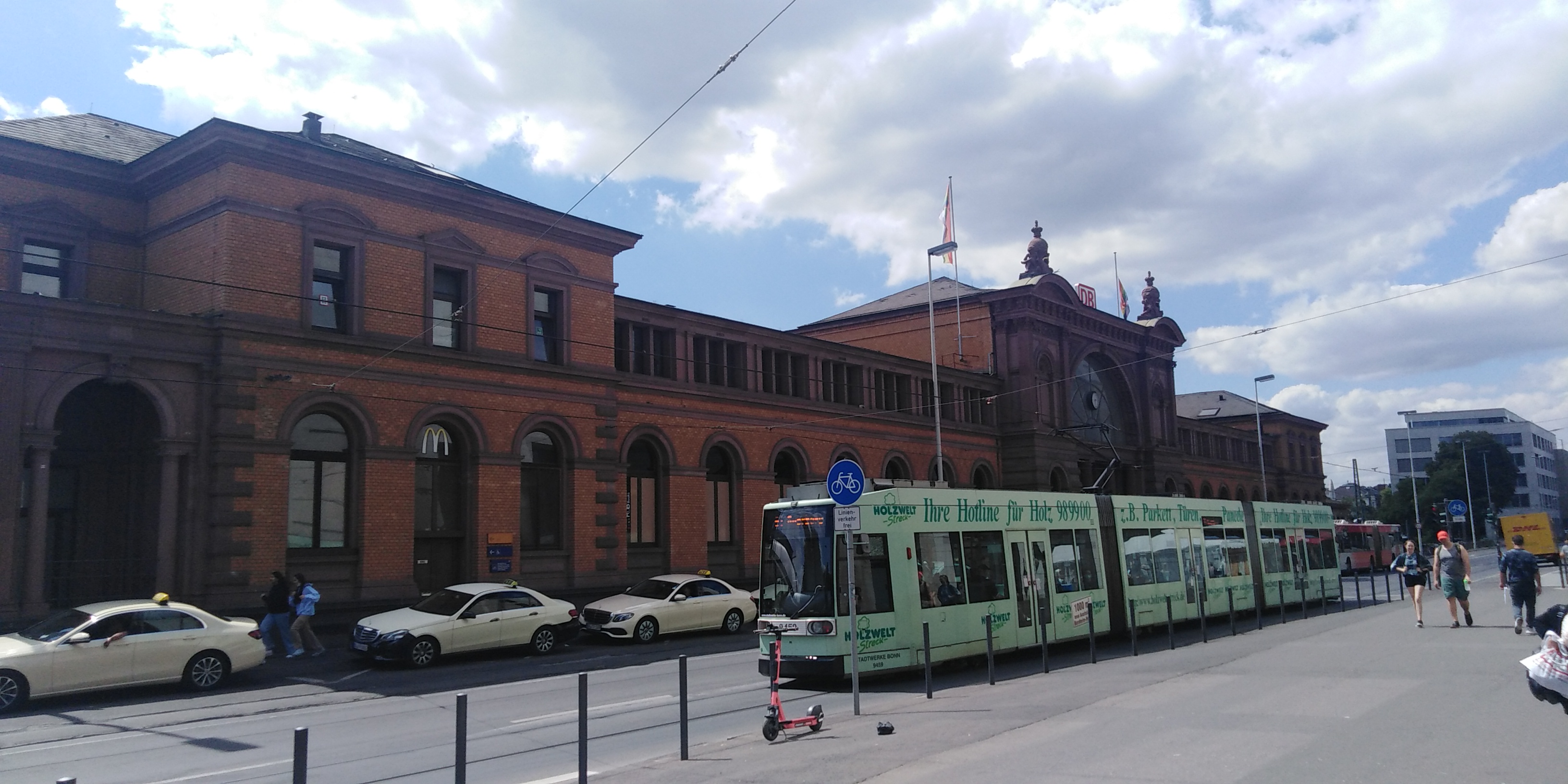 Bonn Central Station Terminal - Bonn | listed building / architectural ...