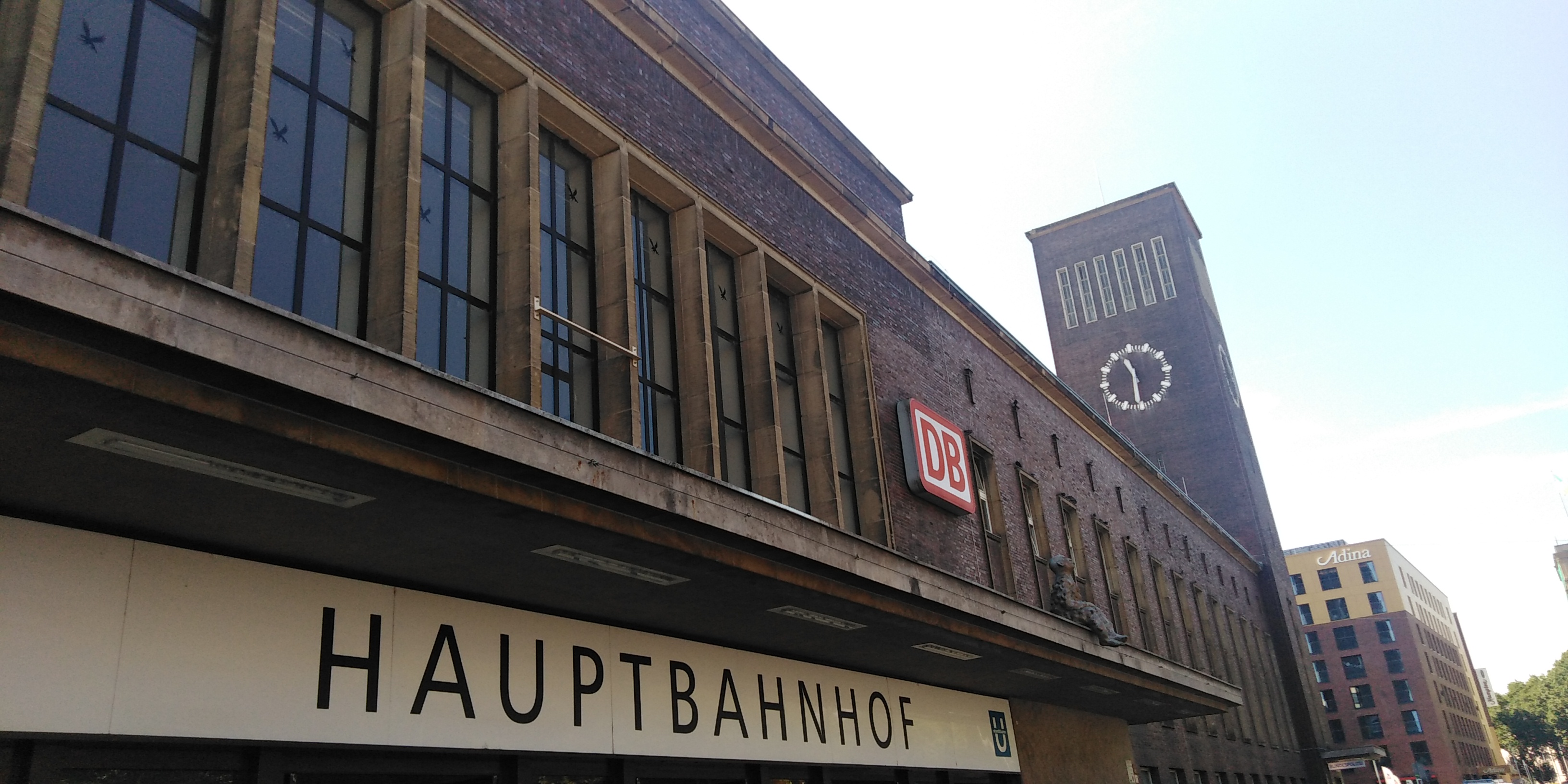 Düsseldorf Central Station - Düsseldorf