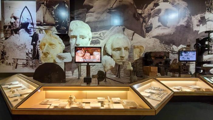 Lincoln Borglum Visitor Center