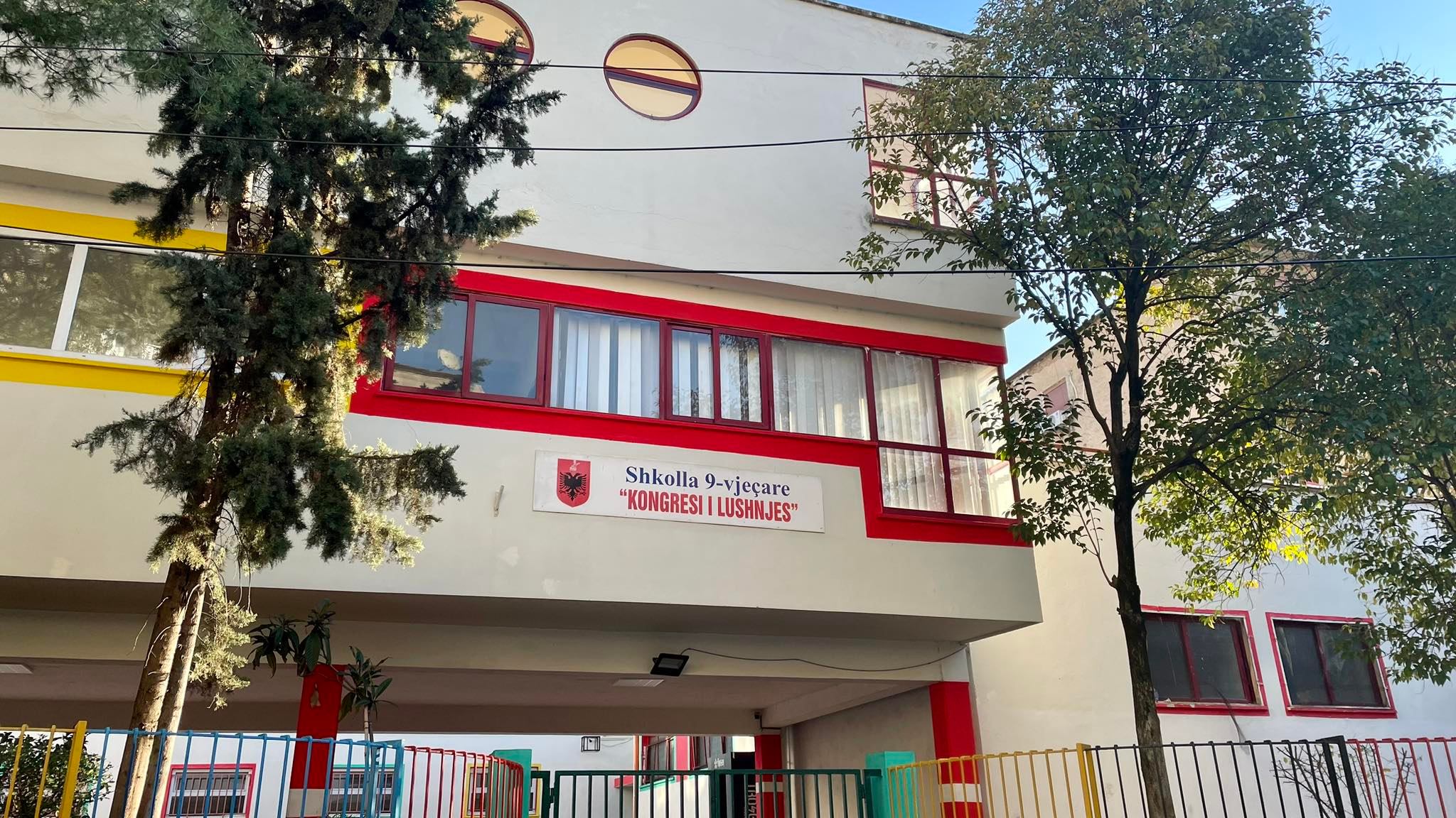 Shkolla 9 - vjeçare "Kongresi i Lushnjës" - Tiranë