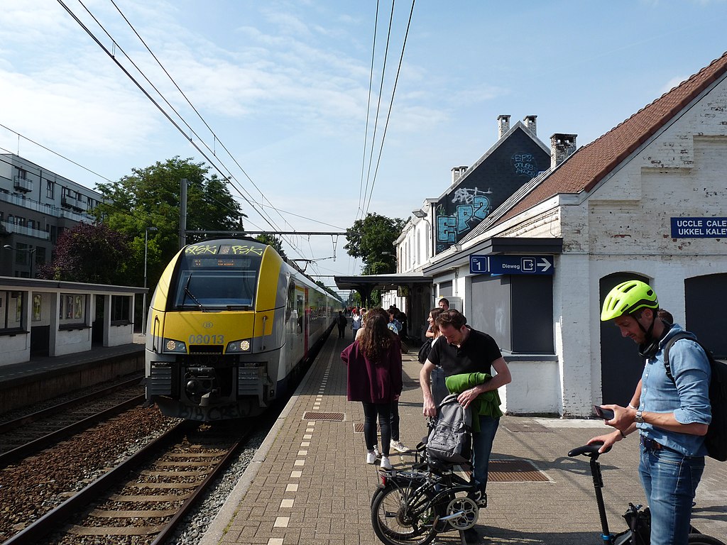 Uccle-Calevoet / Ukkel-Kalevoet railway station