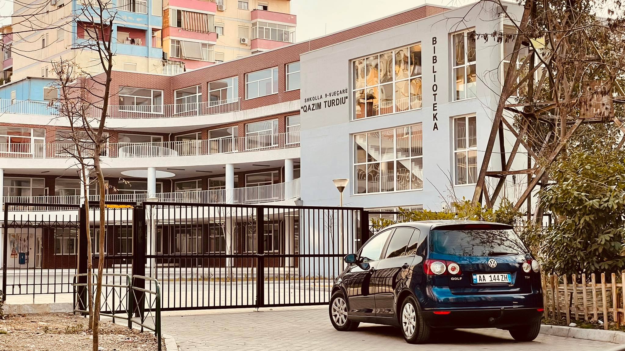 Shkolla 9-vjeçare "Qazim Turdiu" - Tiranë