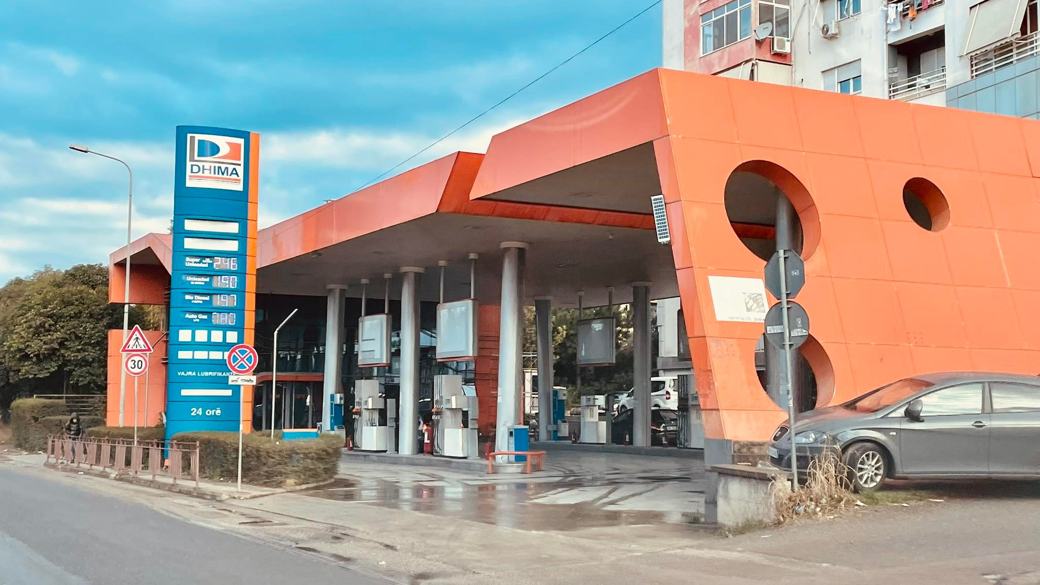 Dhima Gas Station - Tirana