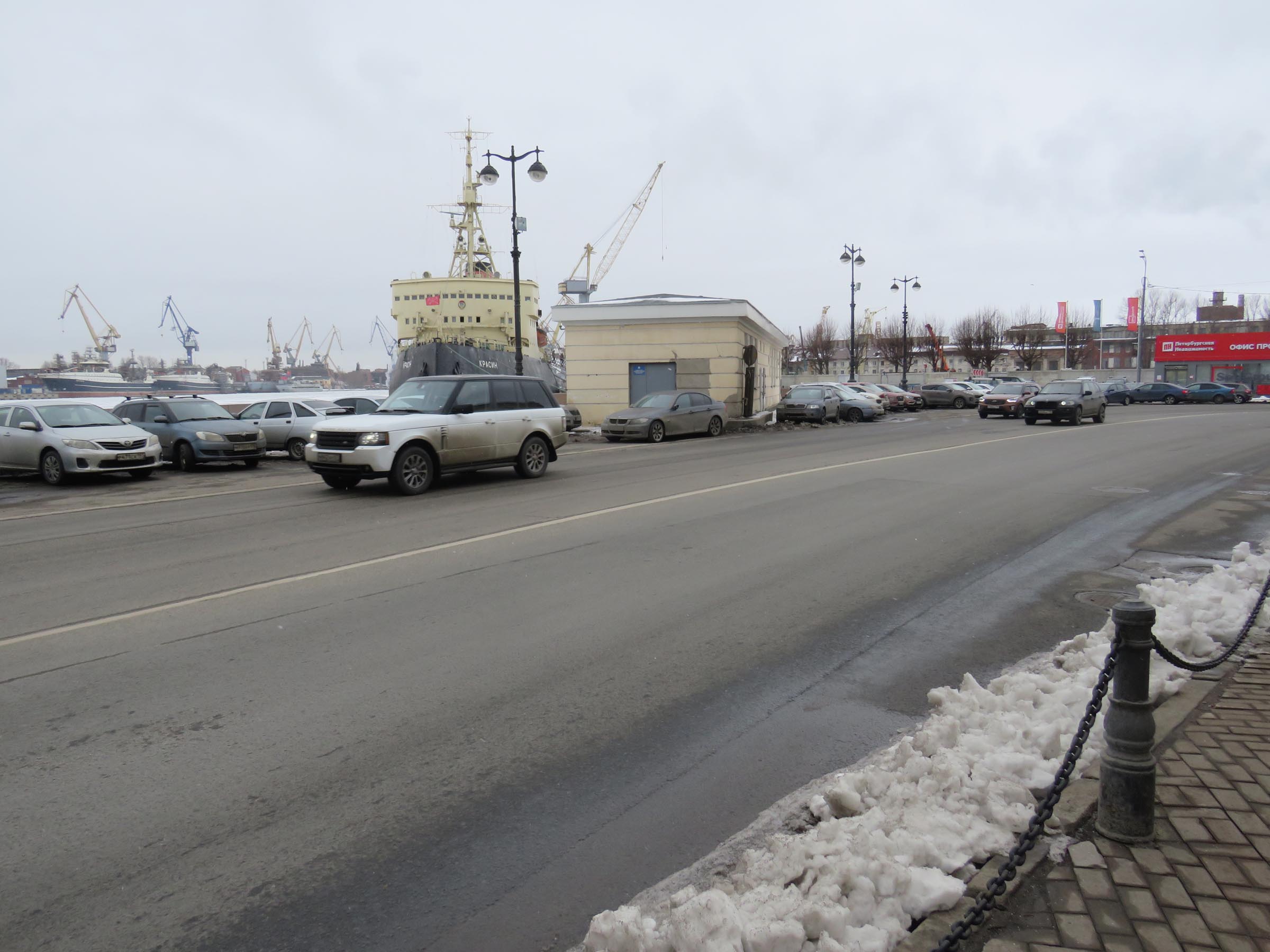 Pumping station - Saint Petersburg naberezhnaya Leytenanta Shmidta, 12