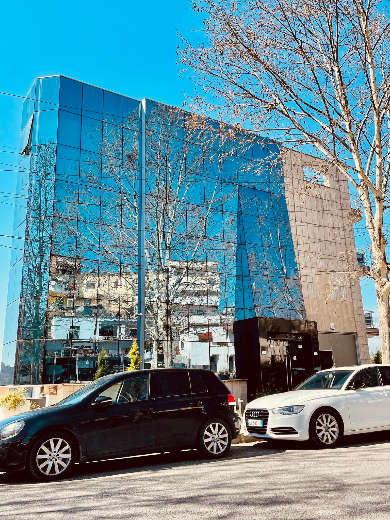 Fondacioni Firdeus - Tiranë