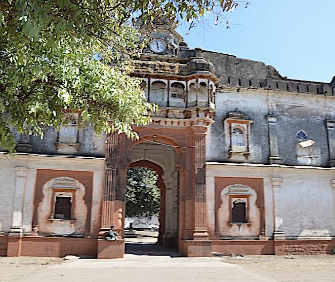 Shri Raja Sahab Ka Mahal - Multhan