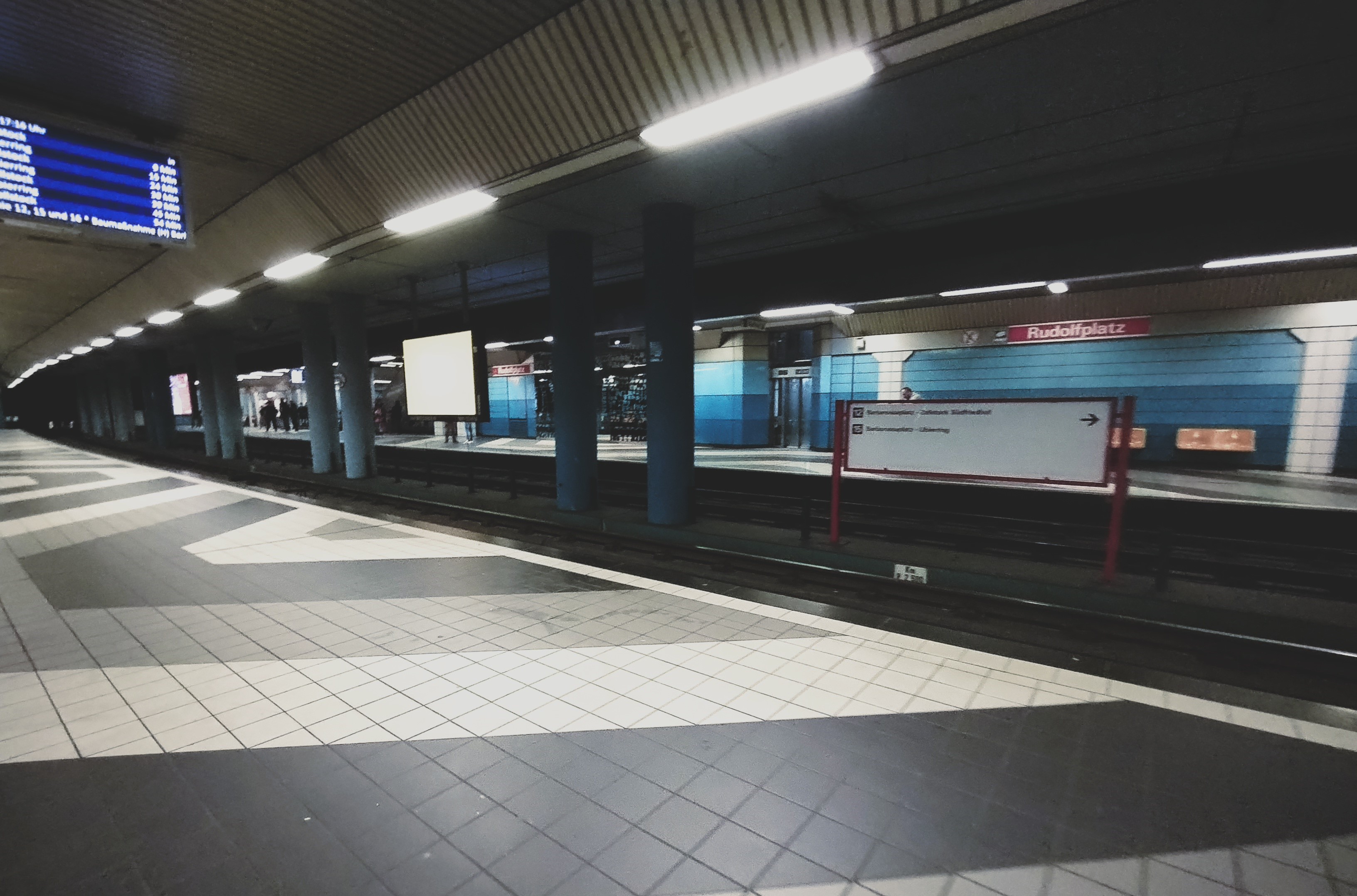 U-Bahn-Station Rudolfplatz - Köln
