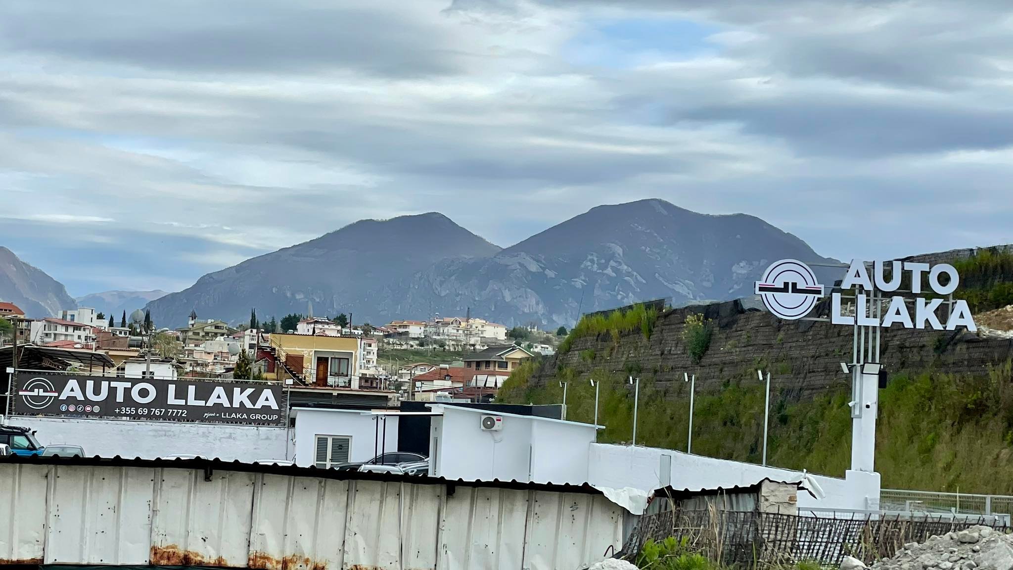 Auto Llaka - Tirana