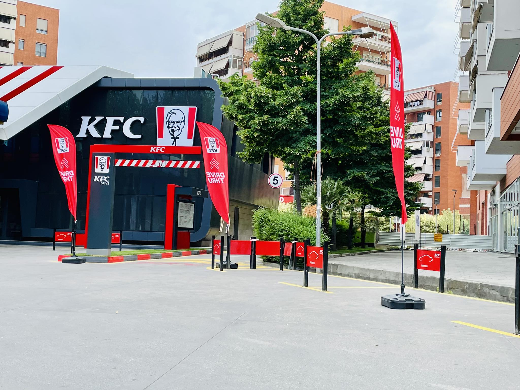 KFC Drive Thru - Tirana
