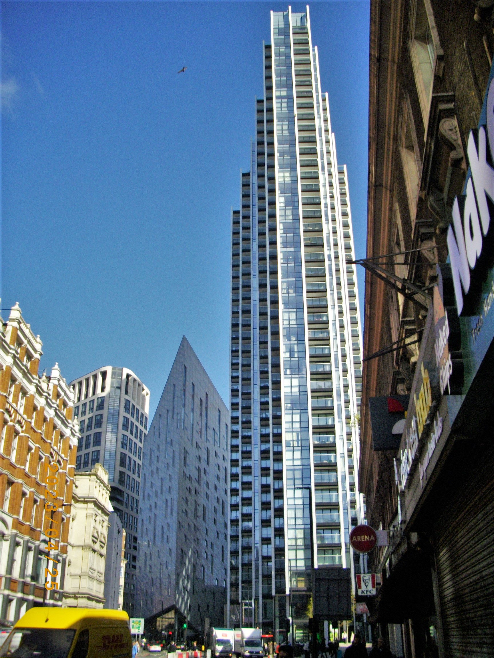 Crown House - London A501 City Road, 145