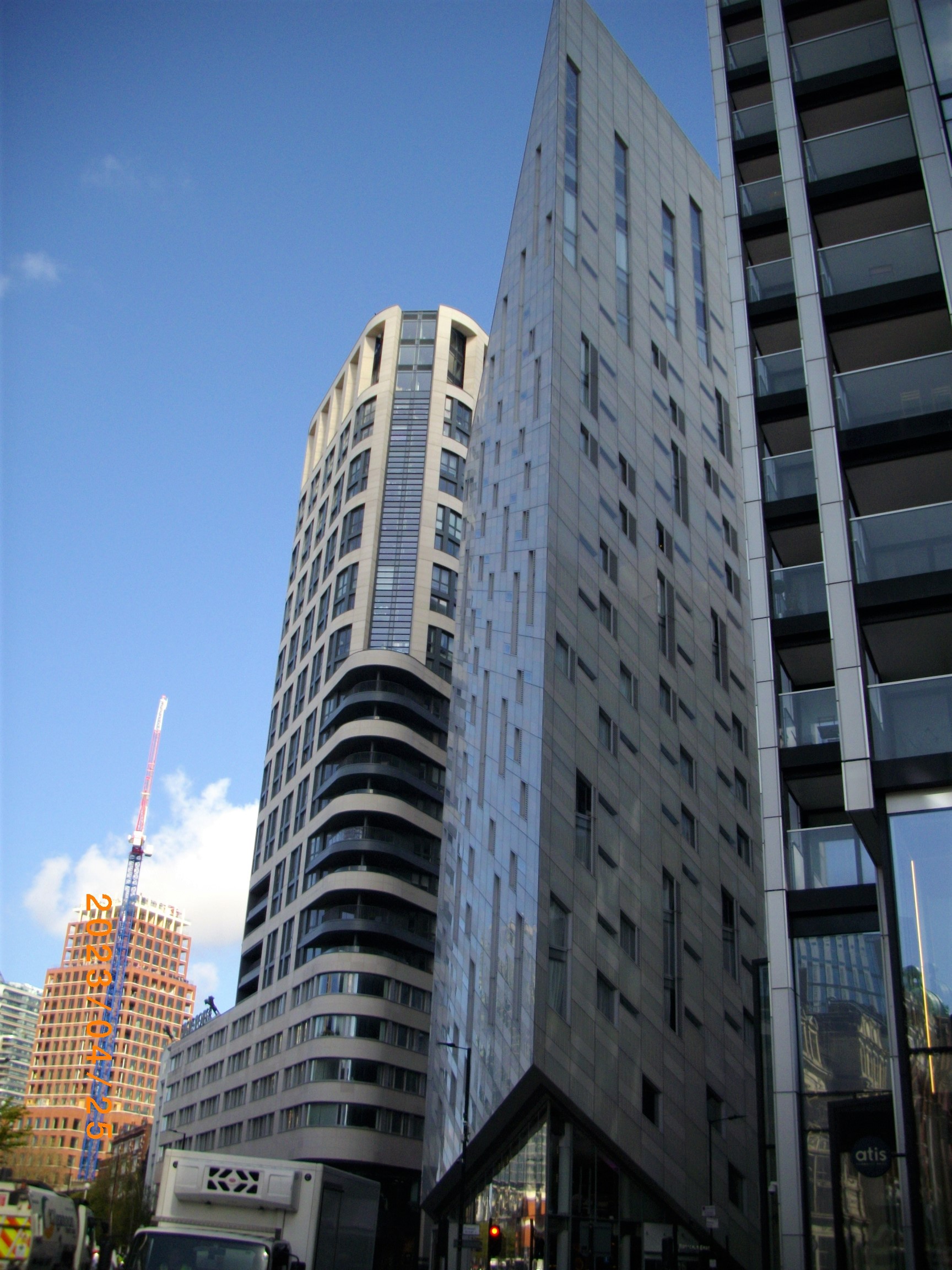 Montcalm East, Autograph Collection - Londonas