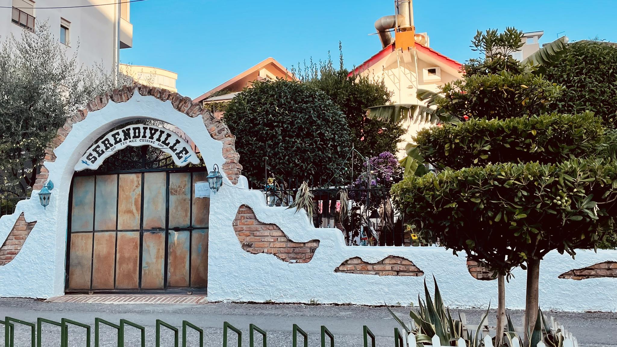 Serendiville - Tiranë