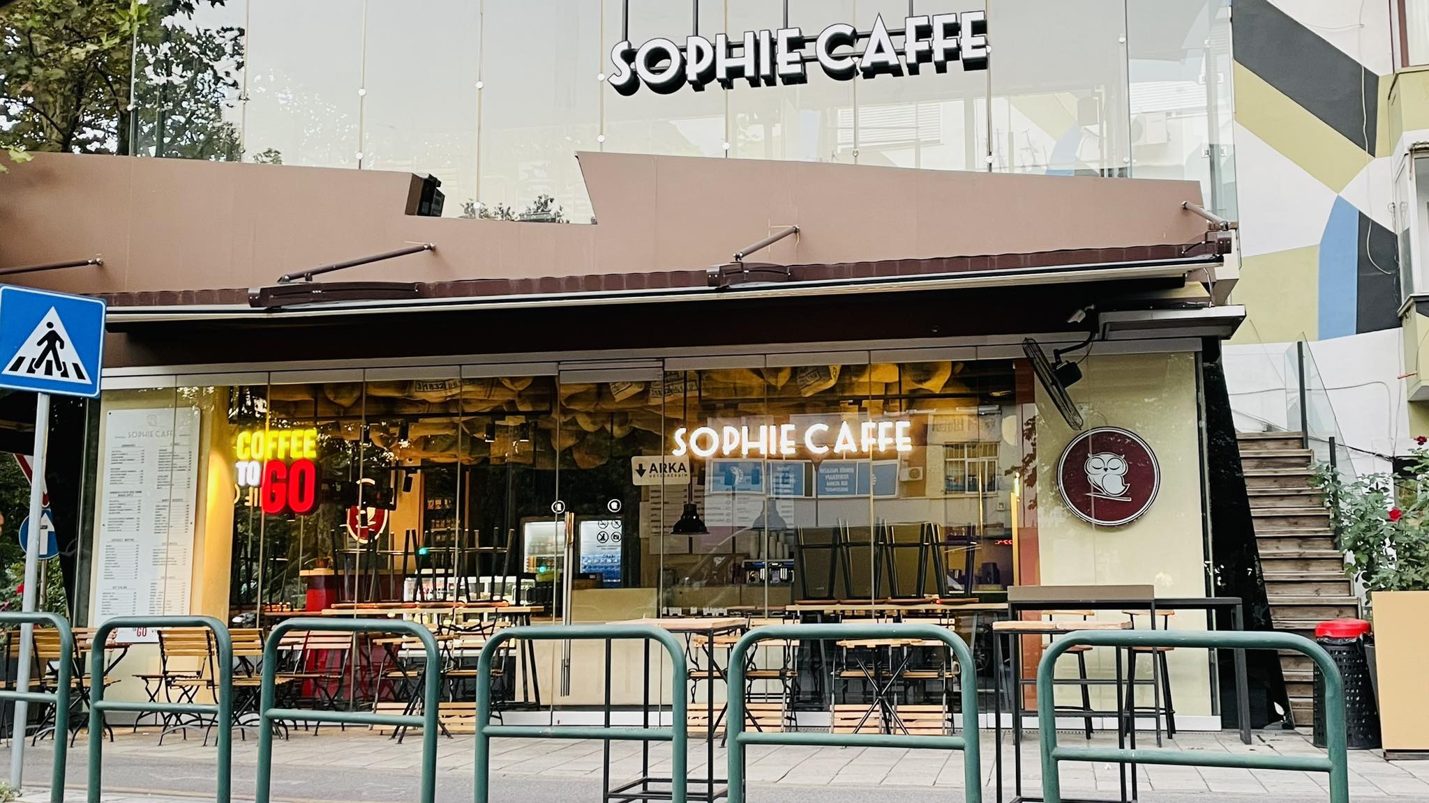 Sophie Caffe - Tirana