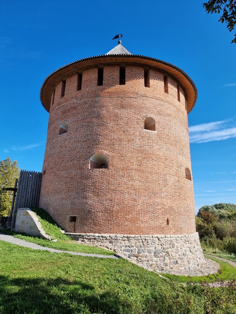 White Tower - Belaya Basnya - Veliky Novgorod | interesting place ...
