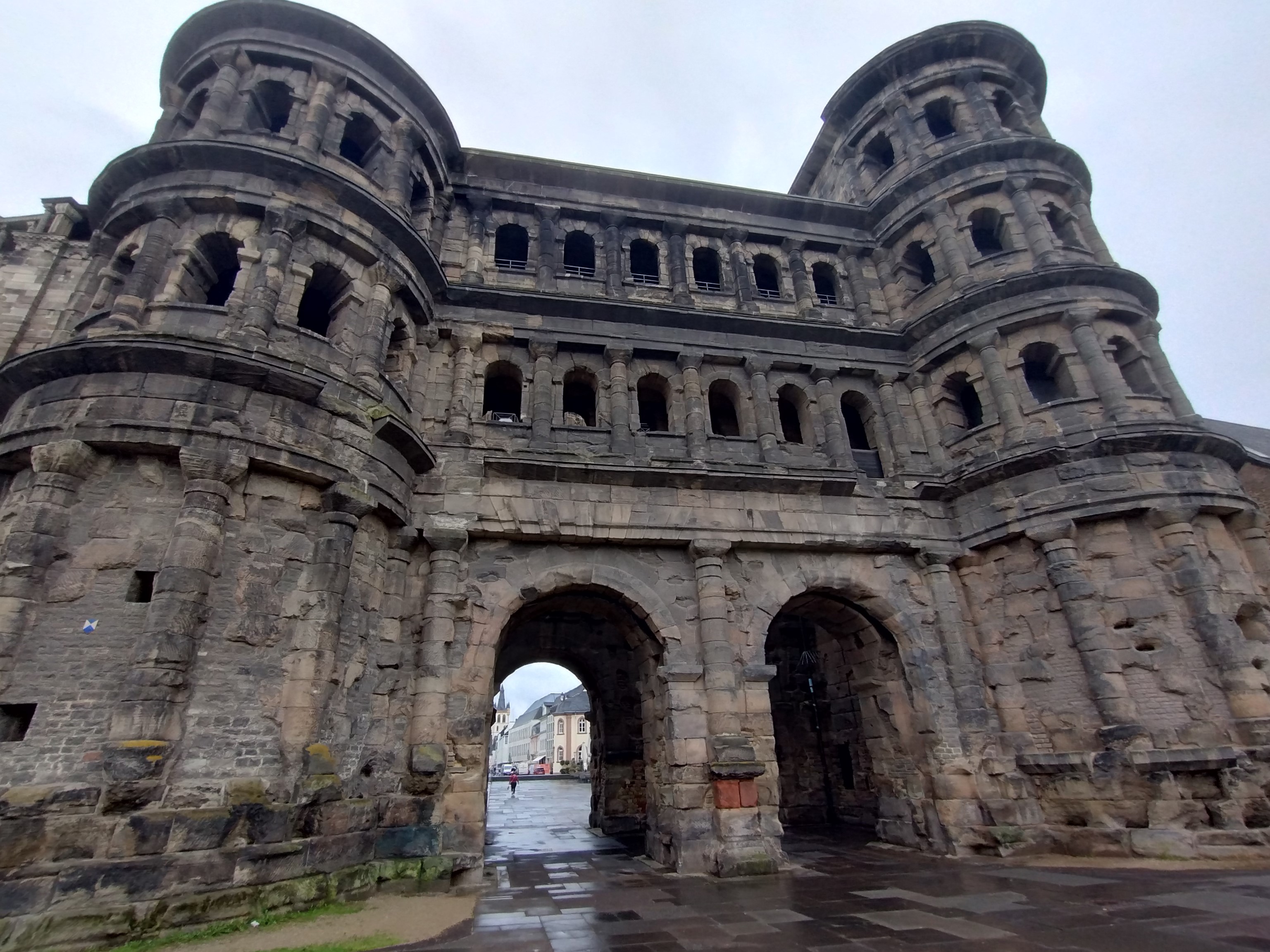 Porta Nigra - Trèves