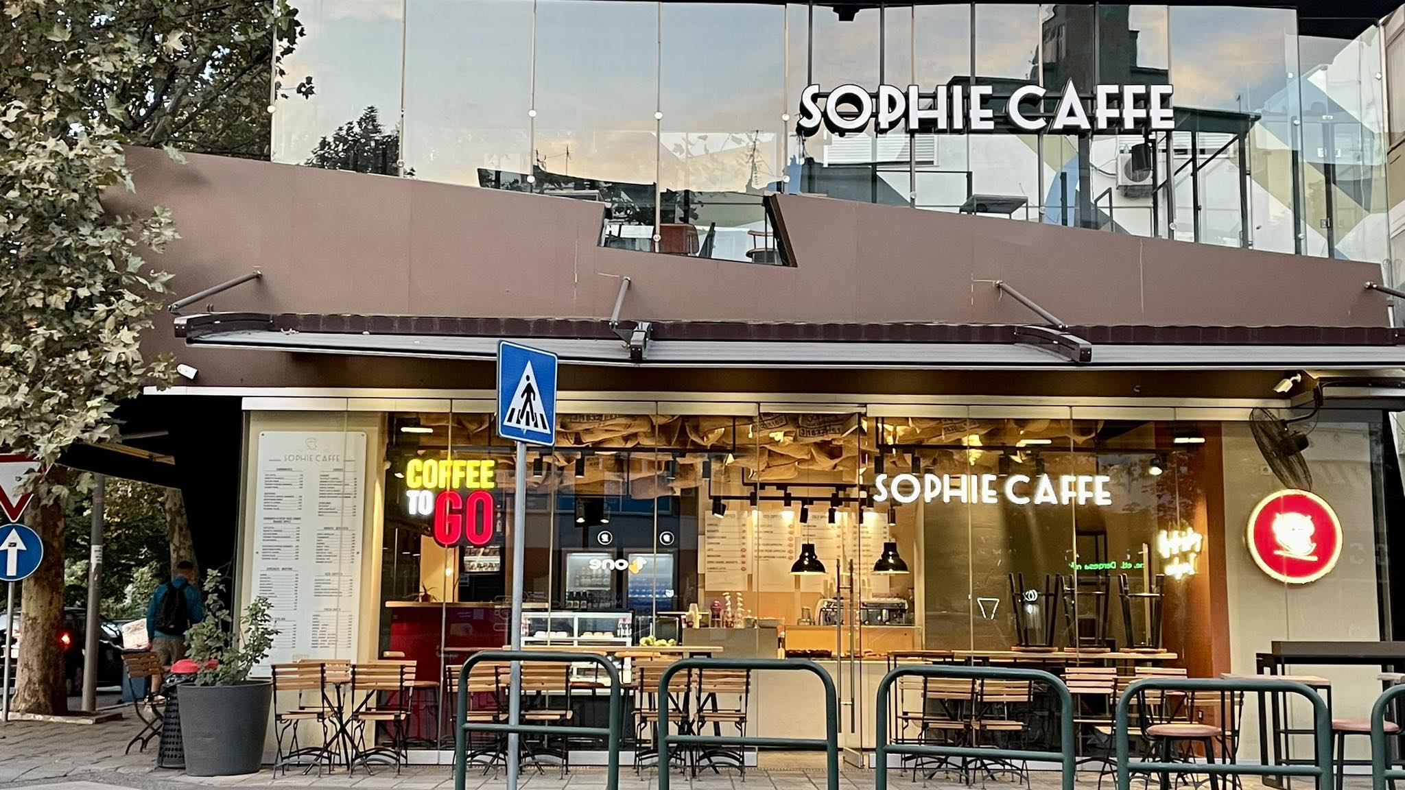 Sophie Caffe - Tirana