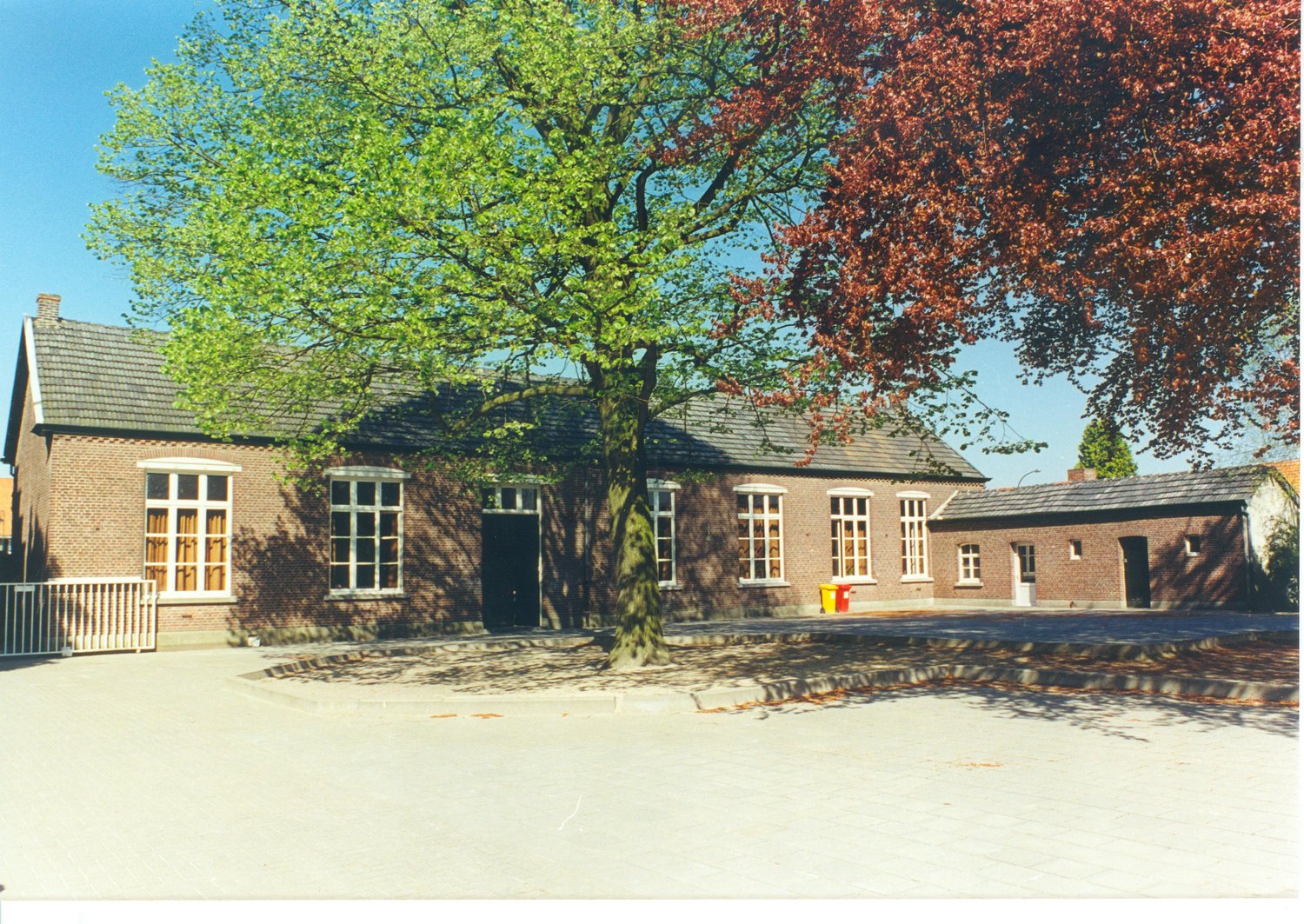 Kloosters van de zusters Jozefienen - meisjesschool - Hamont-Achel