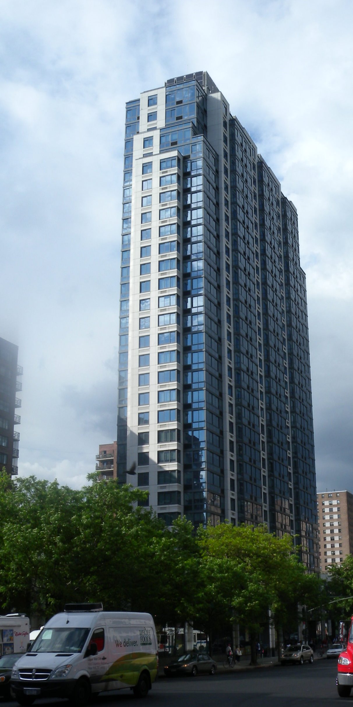 Columbus Square Apartments