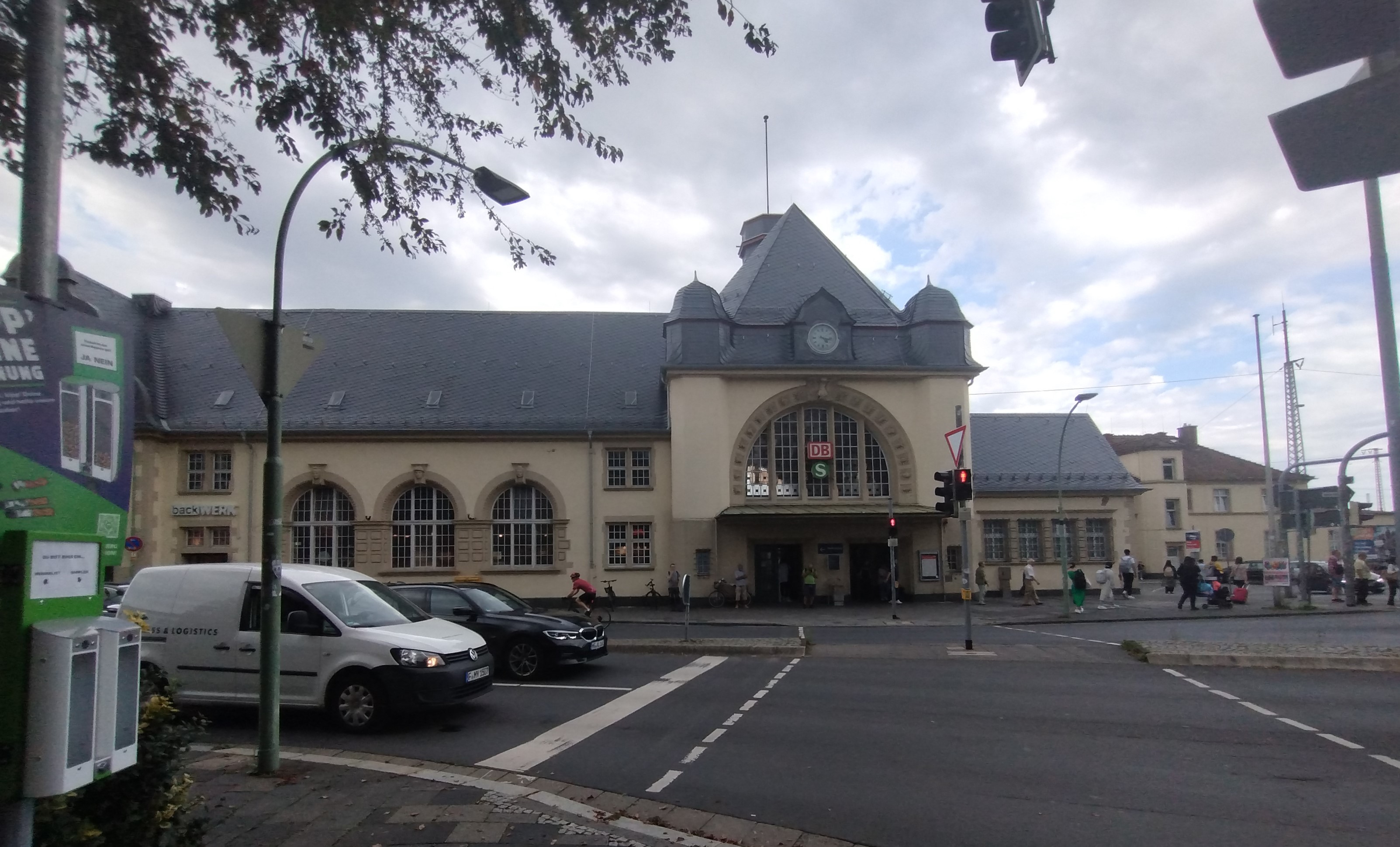 Empfangsgebäude Friedberg (Hessen) - Friedberg (Hessen)