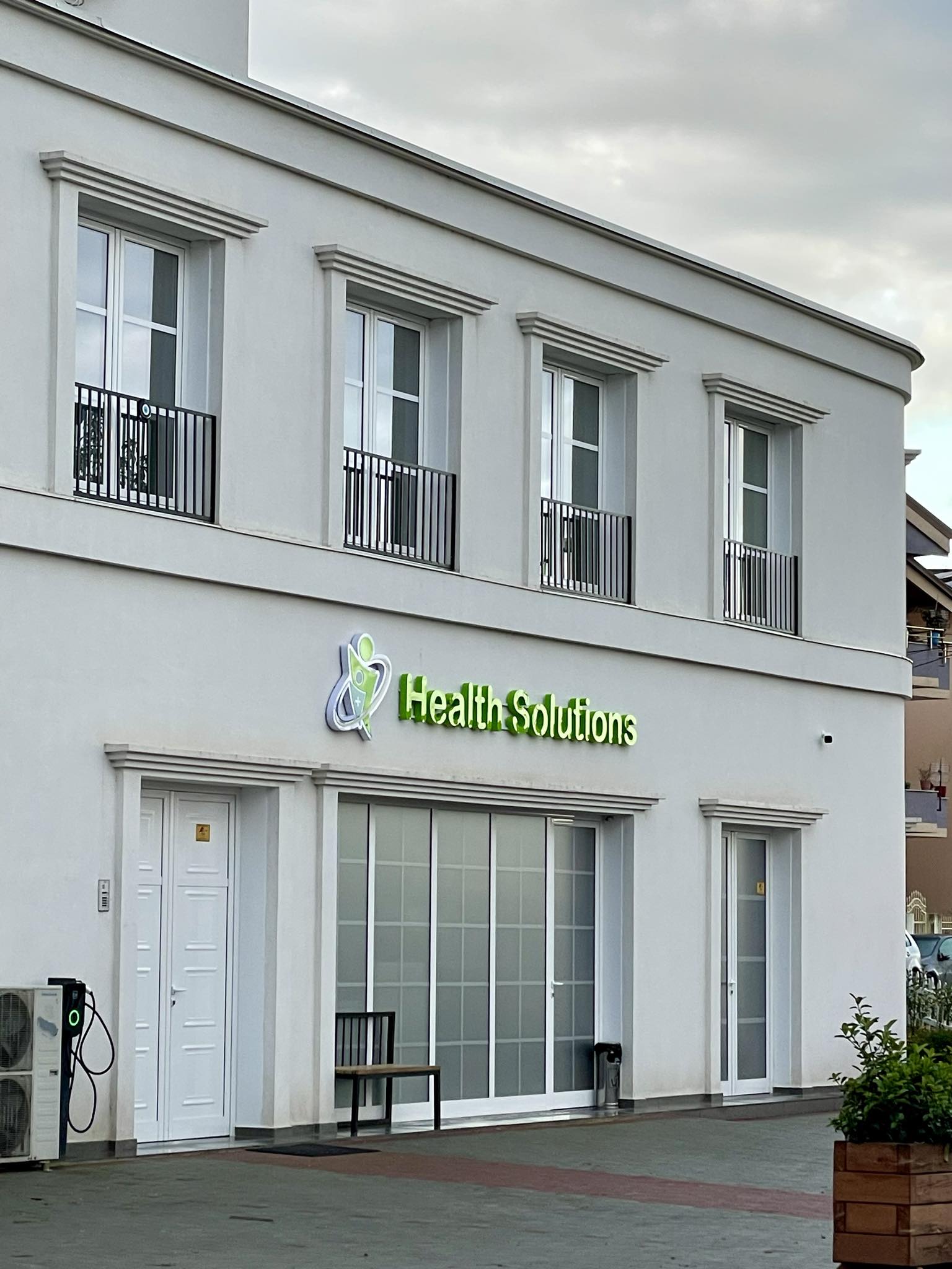 Health Solutions - Tirana