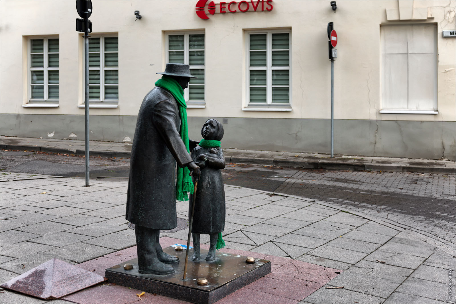 Zemach Shabad monument - Vilnius