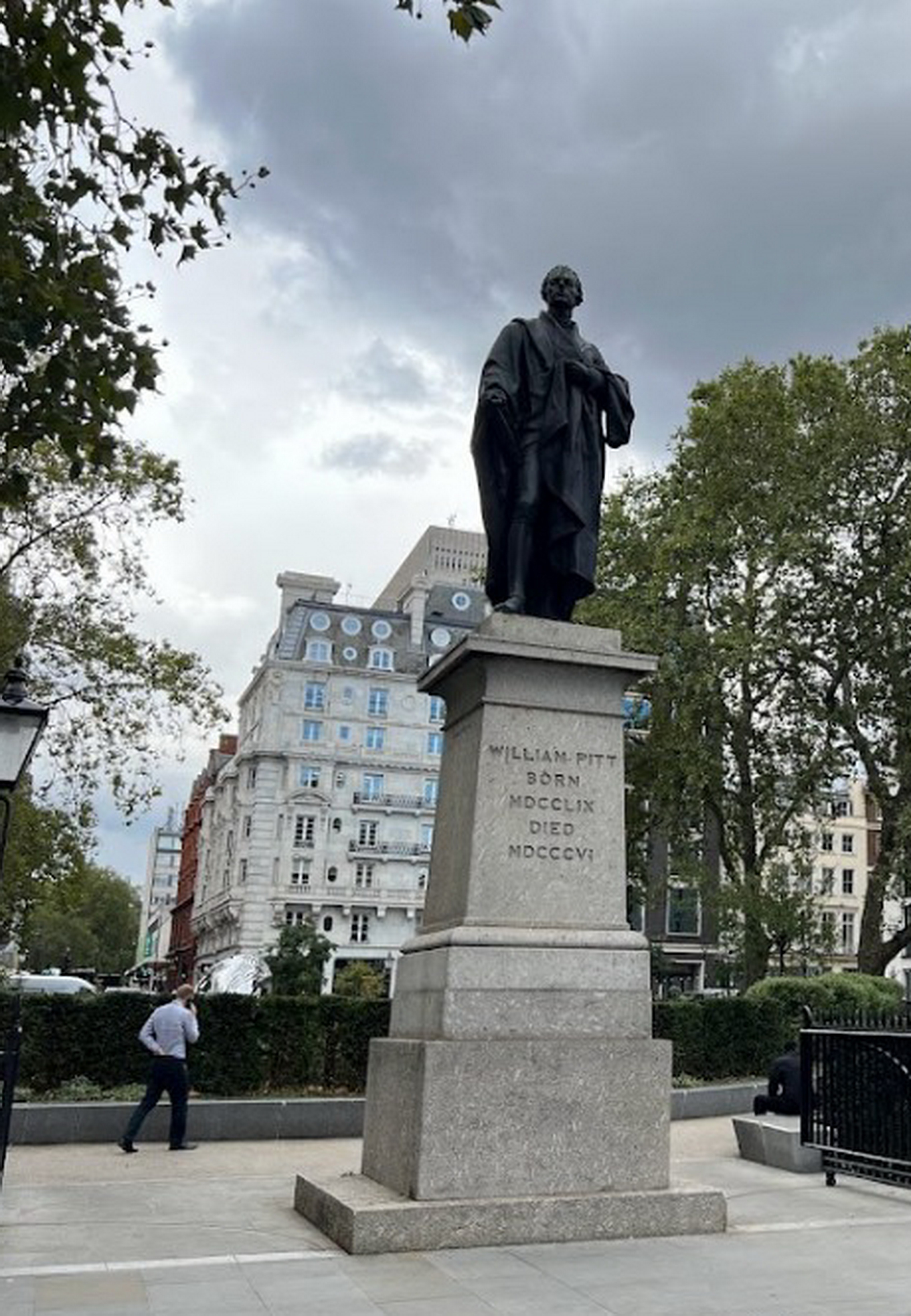 Statue of William Pitt - London