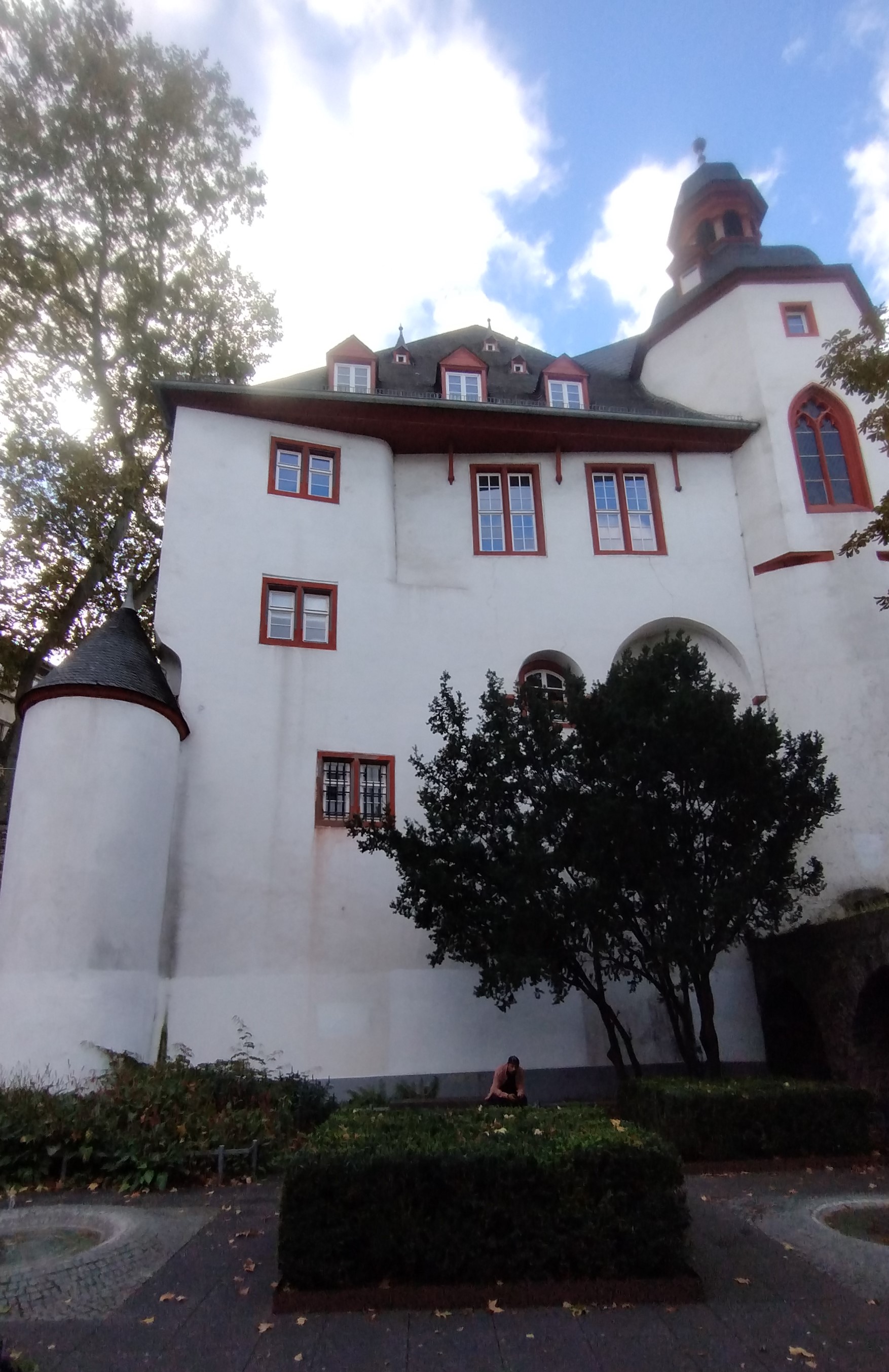 Alte Burg (old Castle) - Koblenz | interesting place, listed building ...