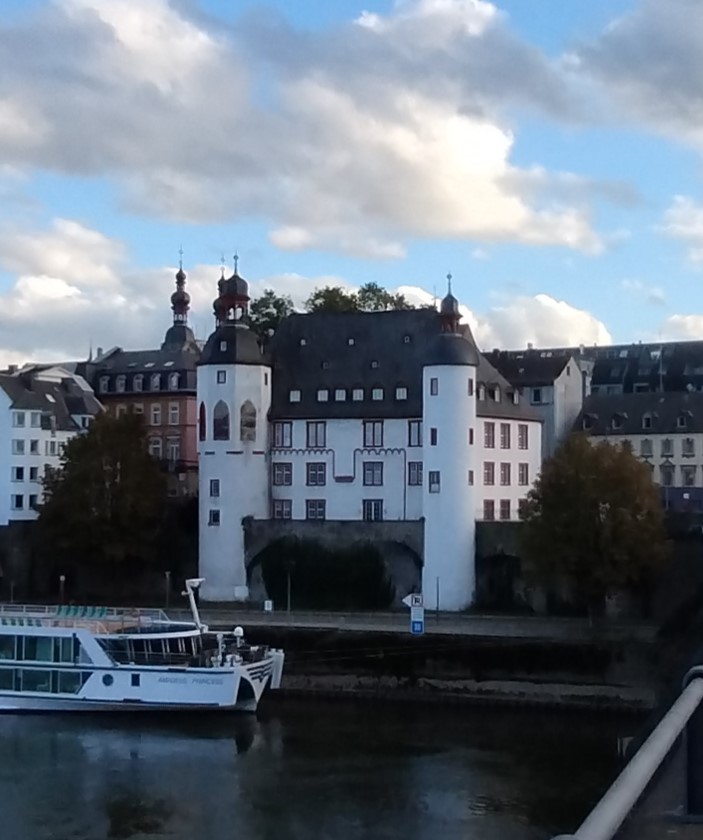 Alte Burg (old Castle) - Koblenz | interesting place, listed building ...