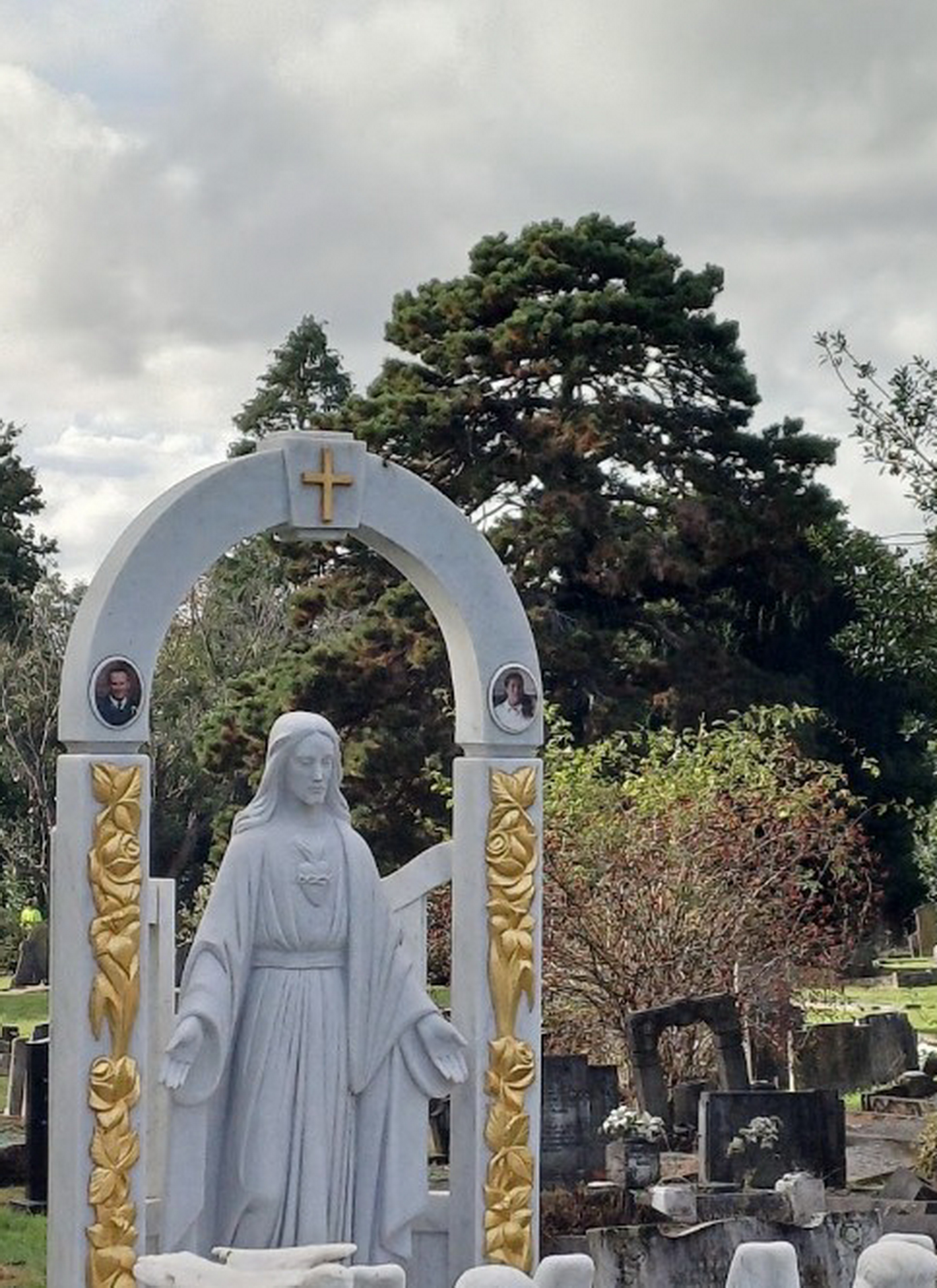Hillingdon cemetery